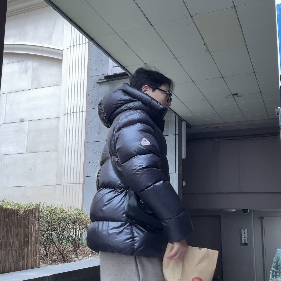 따뜻하고 진짜 가벼움이 미쳣으요 | KREAM