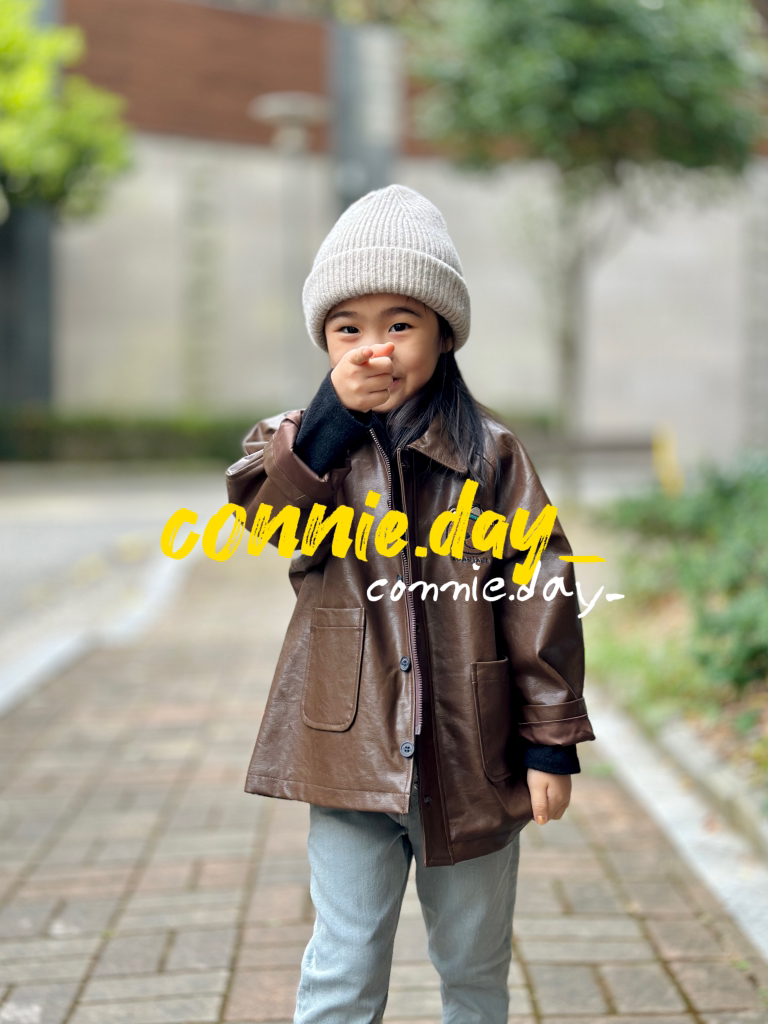 코니 (@connie.day_) 님의 게시물 | KREAM