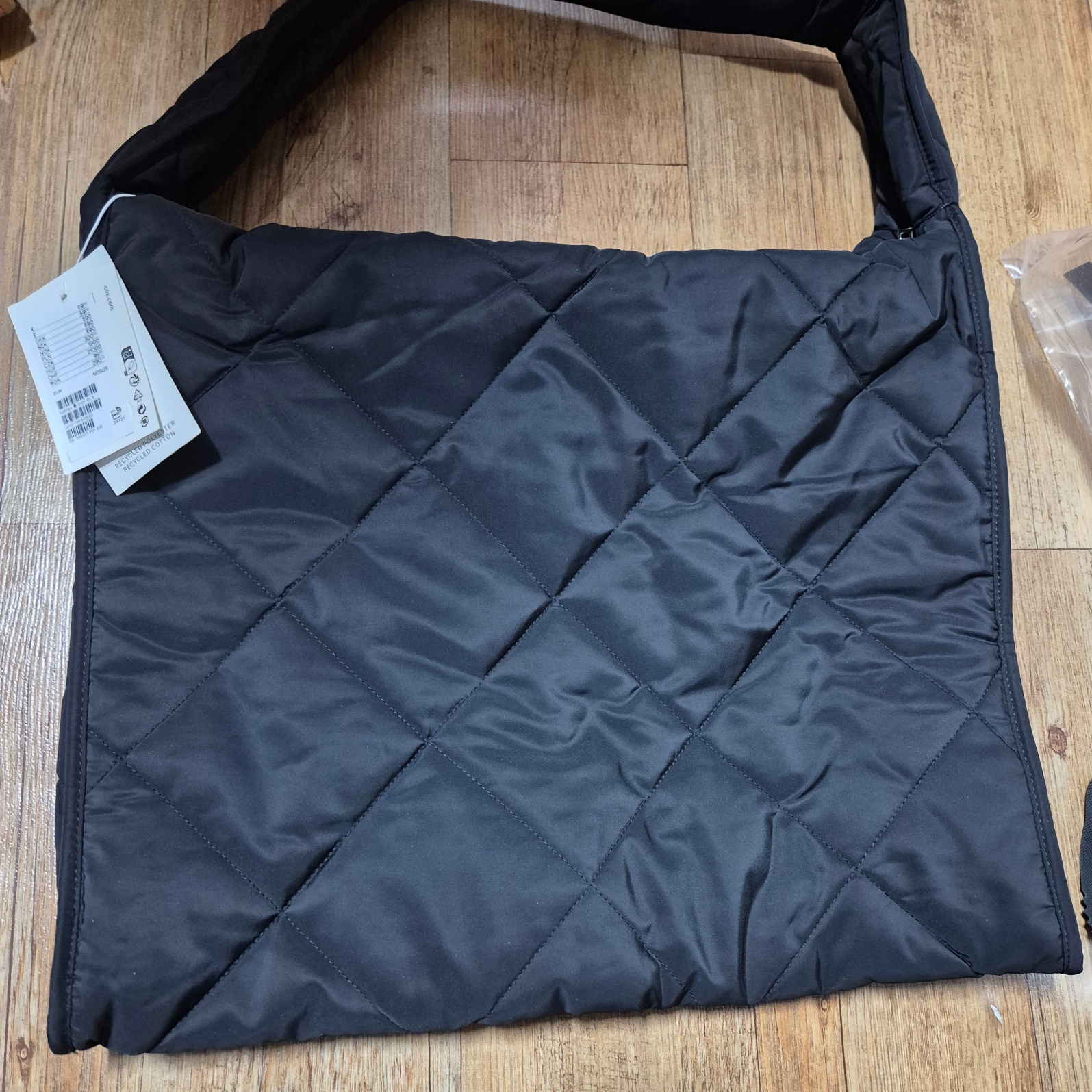 몽9 (@mong_9) 님의 게시물 | KREAM