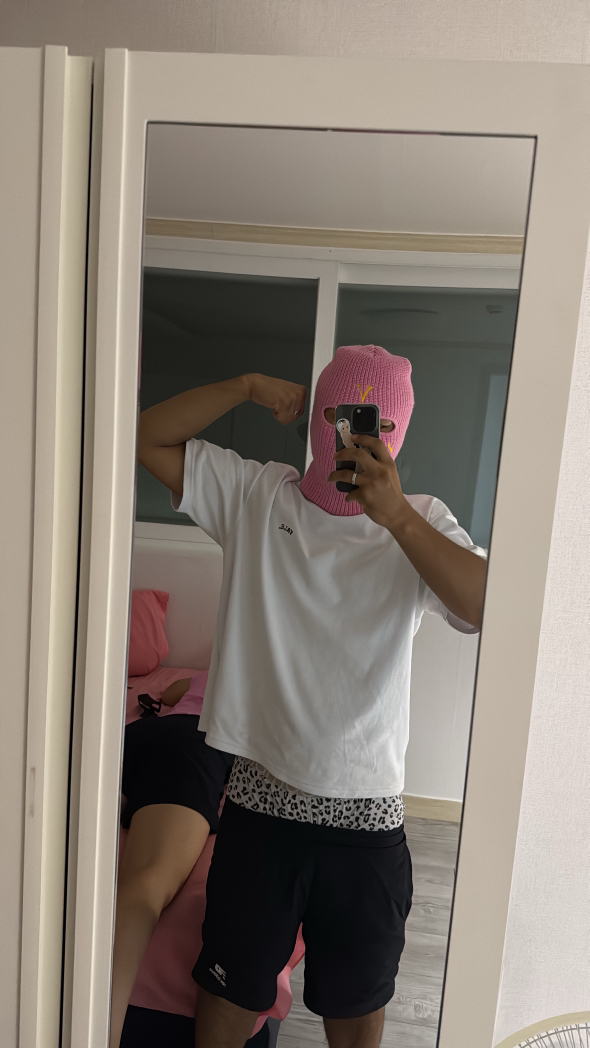 awesome.tttgldr (@tttgldr) 님의 게시물 | KREAM