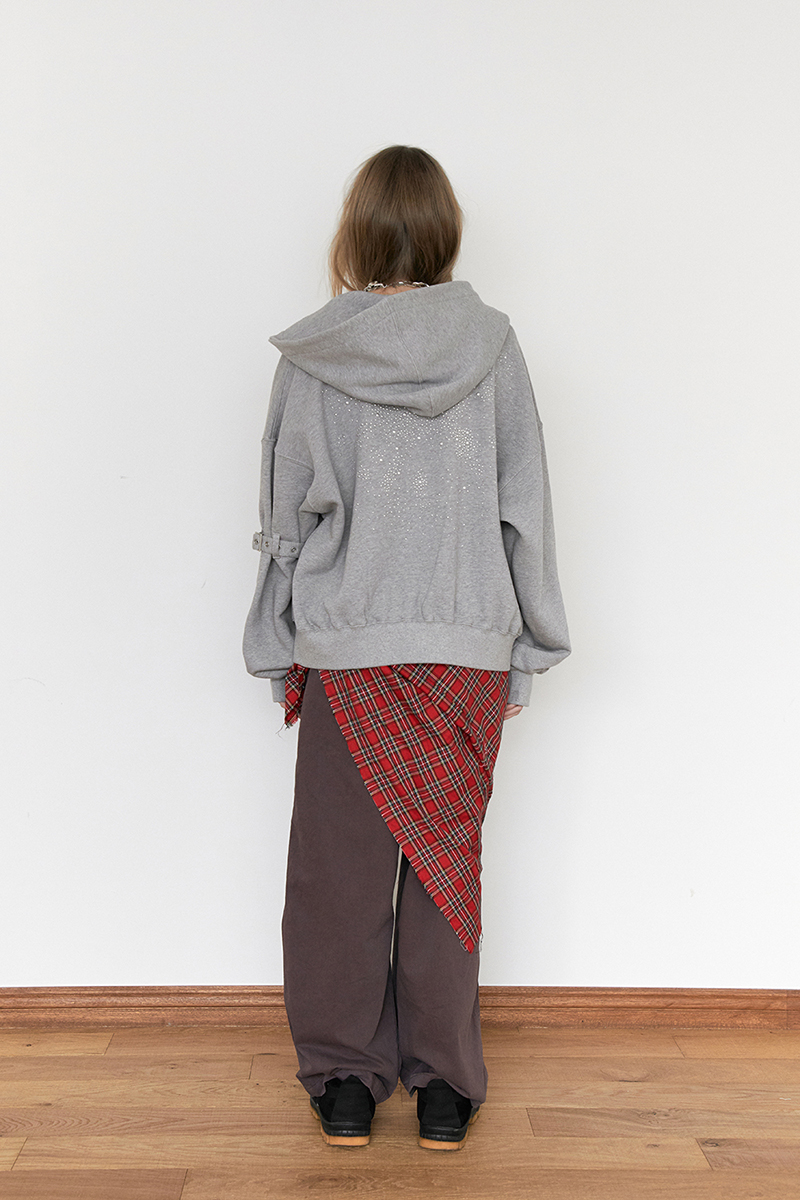 데어드 백 스터드 후디 인 레이지 그레이 | DARED | KREAM