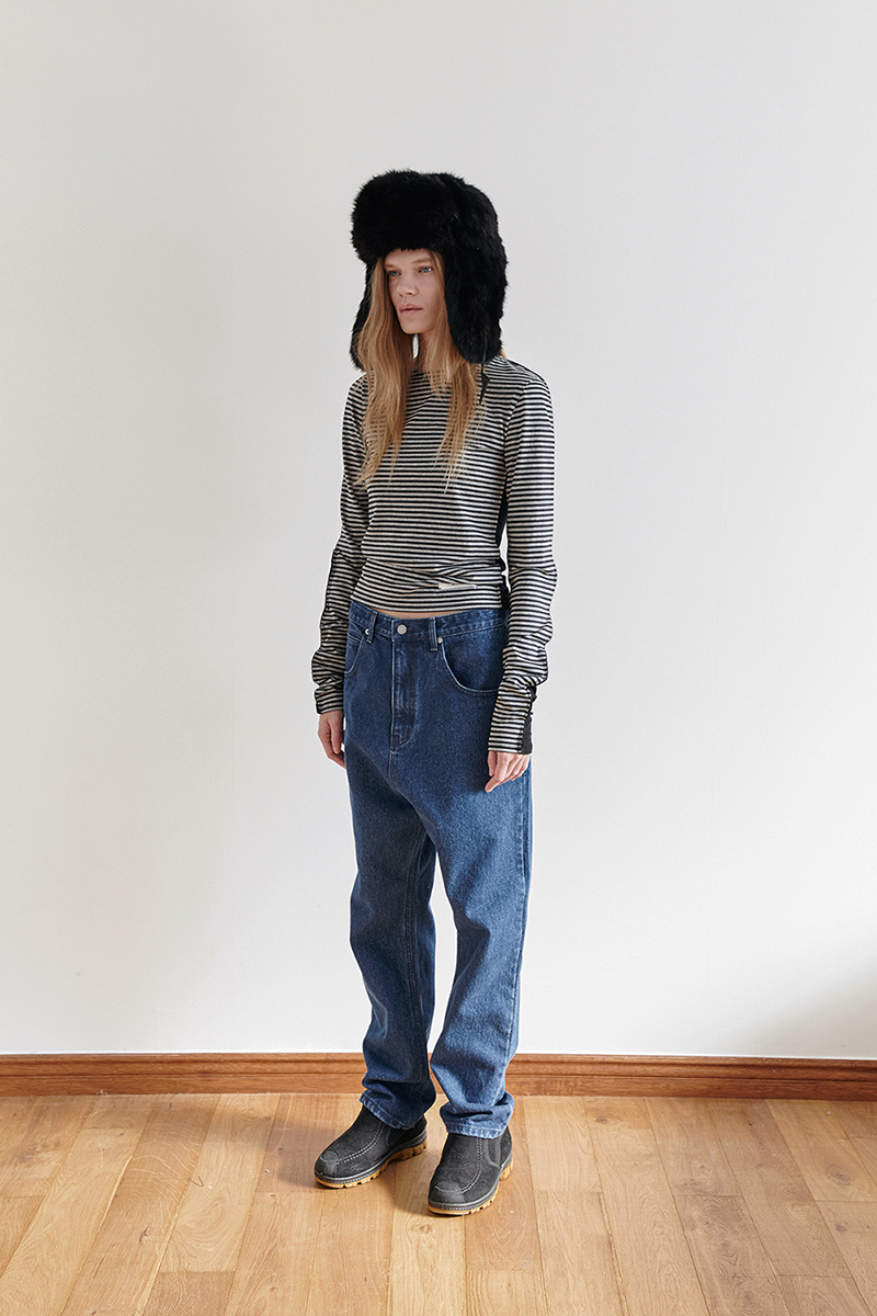 데어드 배기 진 | DARED | KREAM