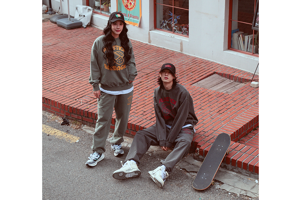 플라스틱 밴디지 더블 밴디지 스웻 팬츠 피그먼트 그린 | Plastick Bandage | KREAM