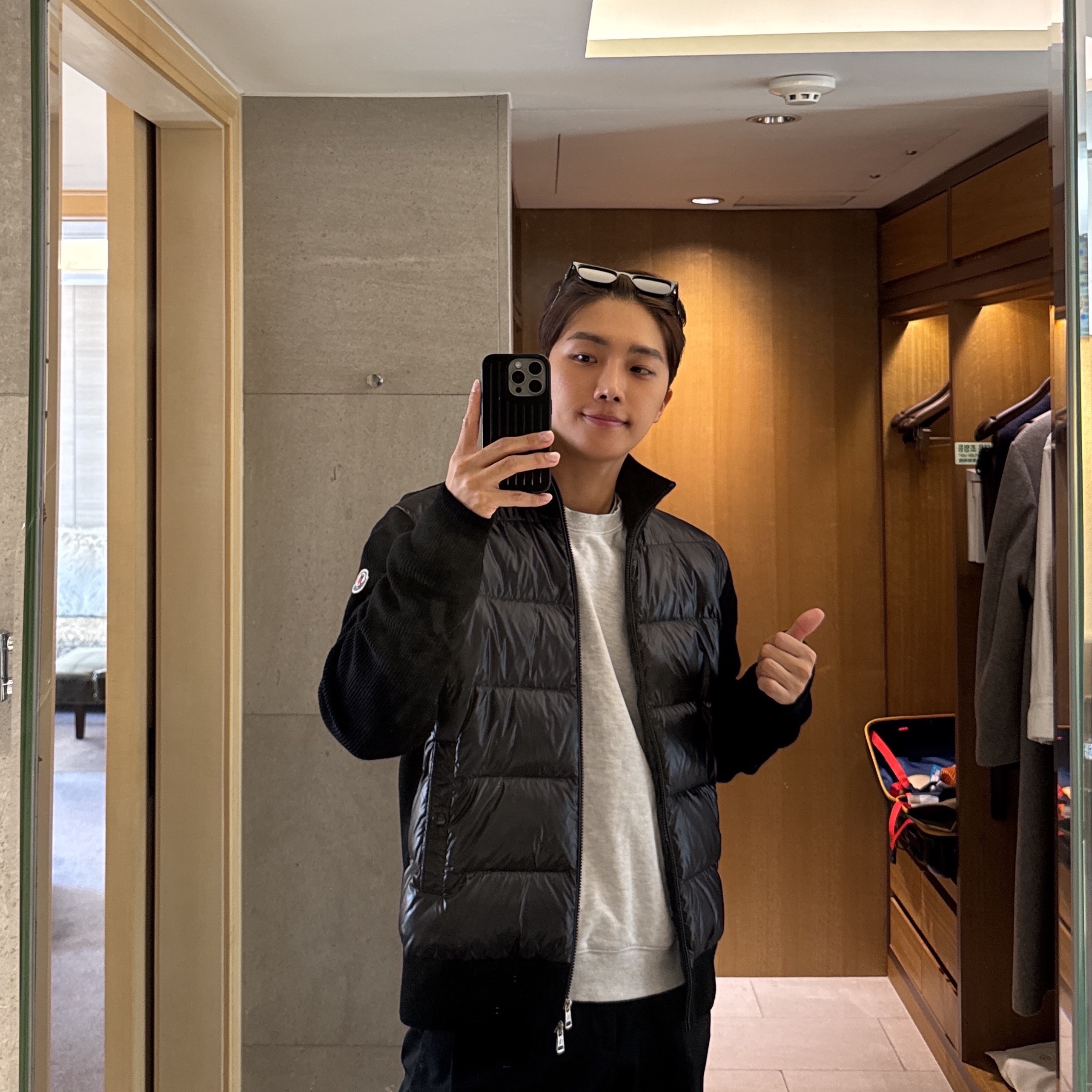 아몬드봉봉 (@almond_bong...) 님의 게시물 | KREAM