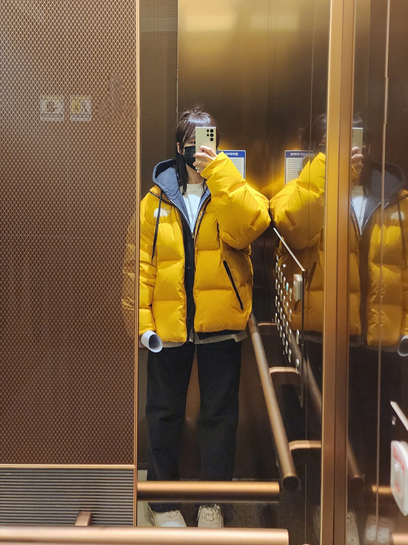 (@dong2yi) 님의 게시물 | KREAM