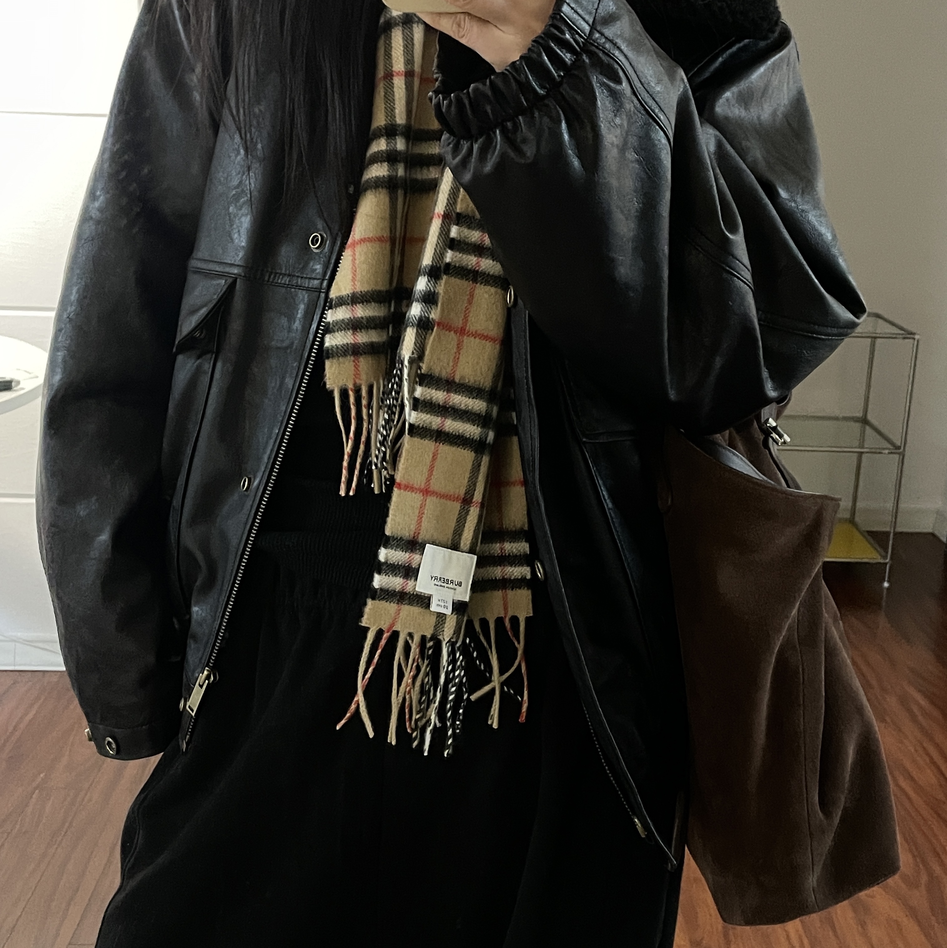 오라 (@paris12) 님의 게시물 | KREAM