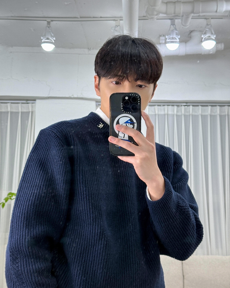 종현 (@h.yun_b) 님의 게시물 | KREAM