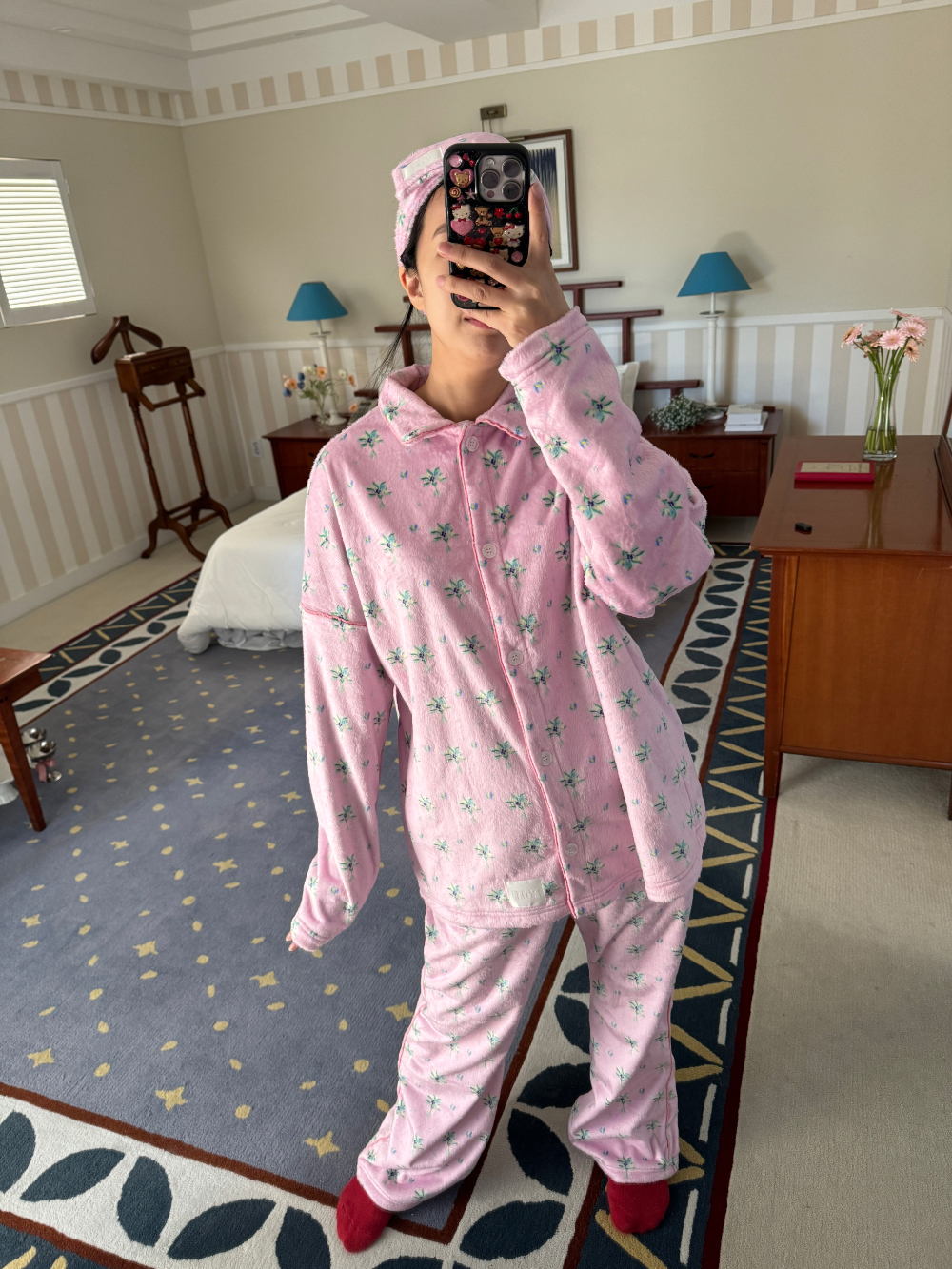 폴리 우먼 플러피 파자마 세트 플라워 | Foli | KREAM