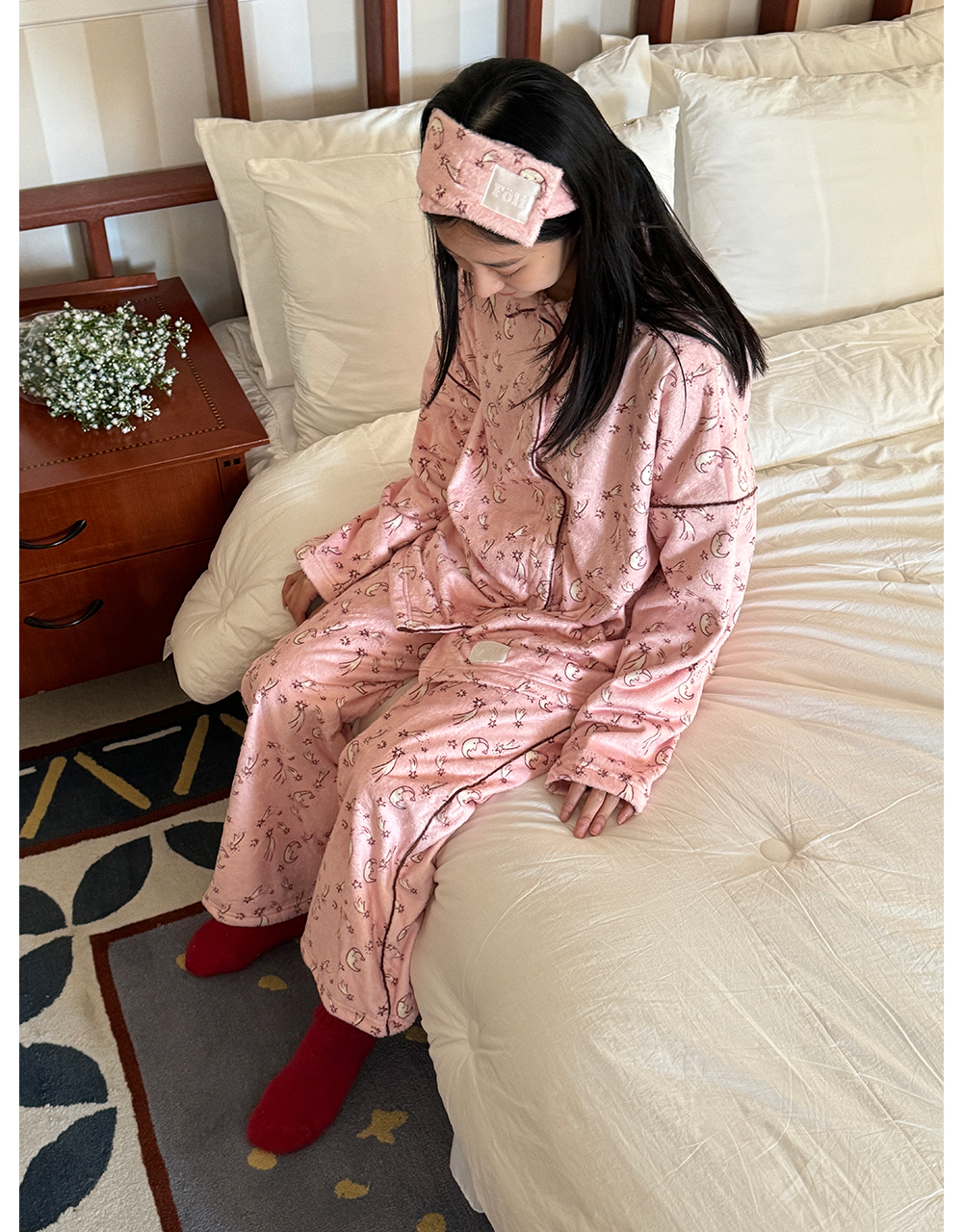 폴리 우먼 플러피 파자마 세트 스타 | Foli | KREAM