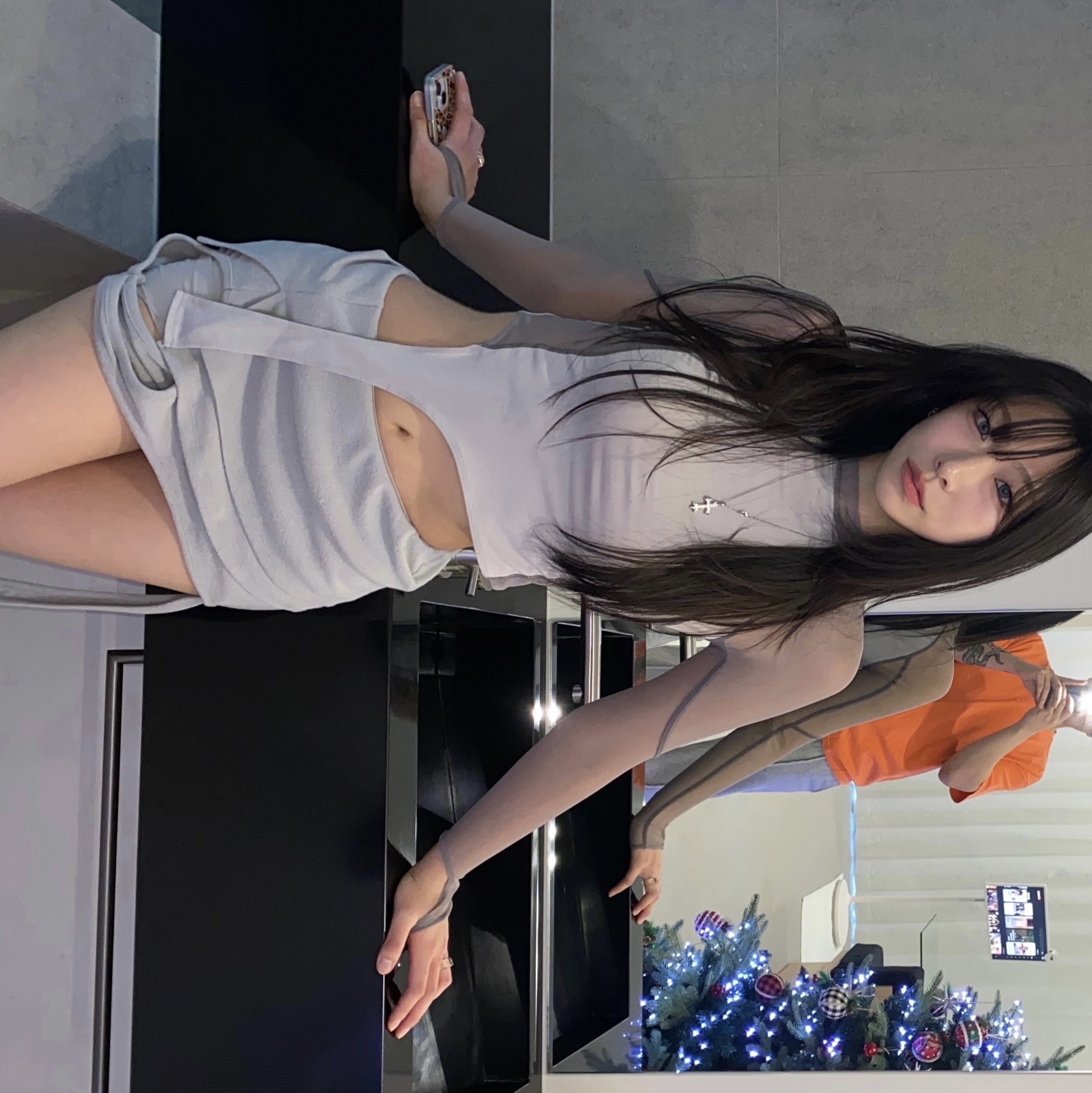 🎄insta - @0seung.hee | KREAM