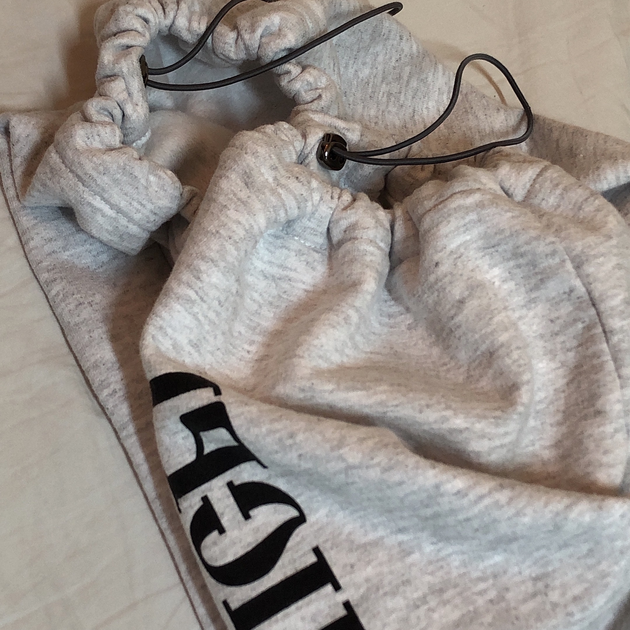 (@griff) 님의 게시물 | KREAM