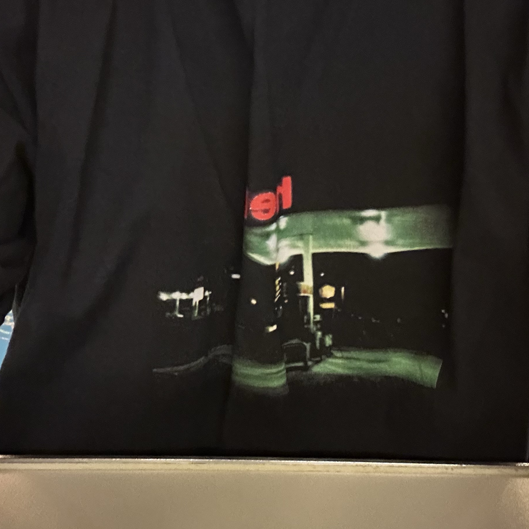 노익스플로이드 (@00yyy) 님의 게시물 | KREAM