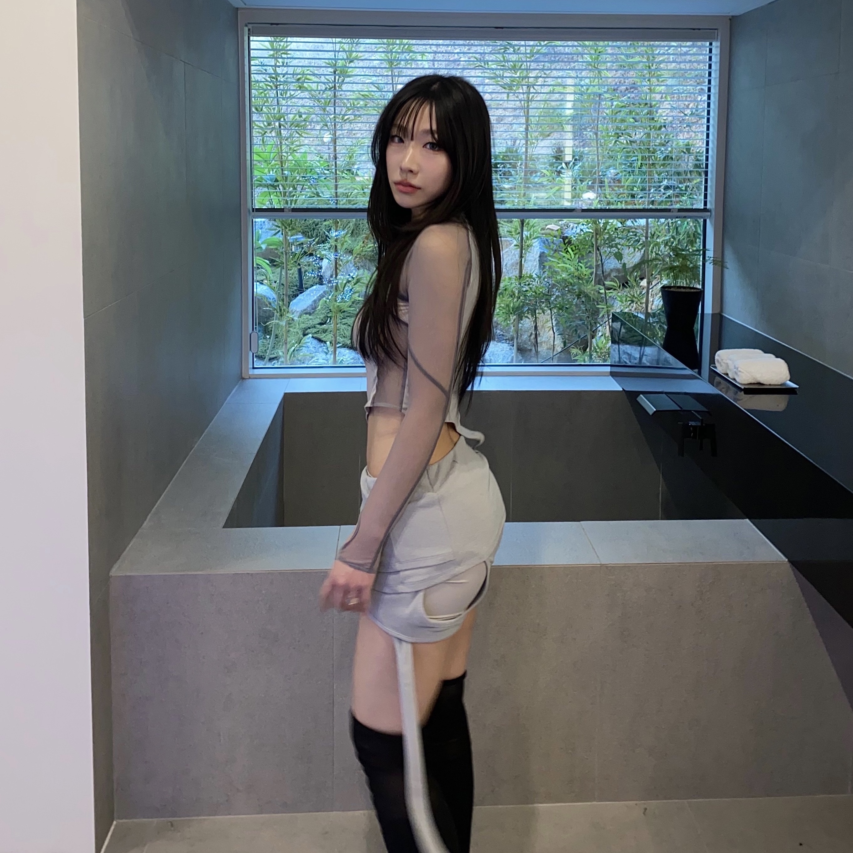 🌬️🤍insta - @0seung.he | KREAM