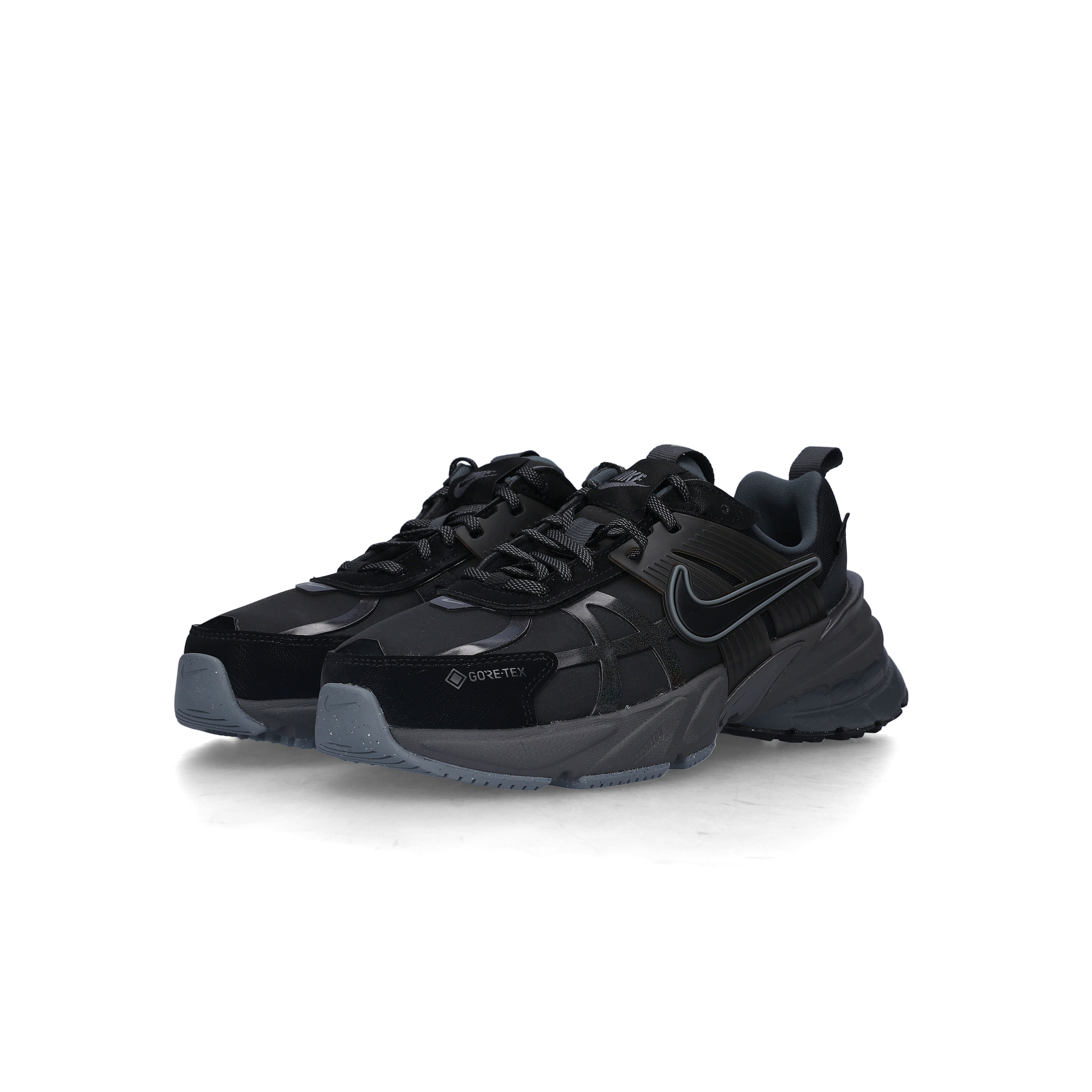 (W) 나이키 V2K 런 고어텍스 블랙 아이언 그레이 | KREAM