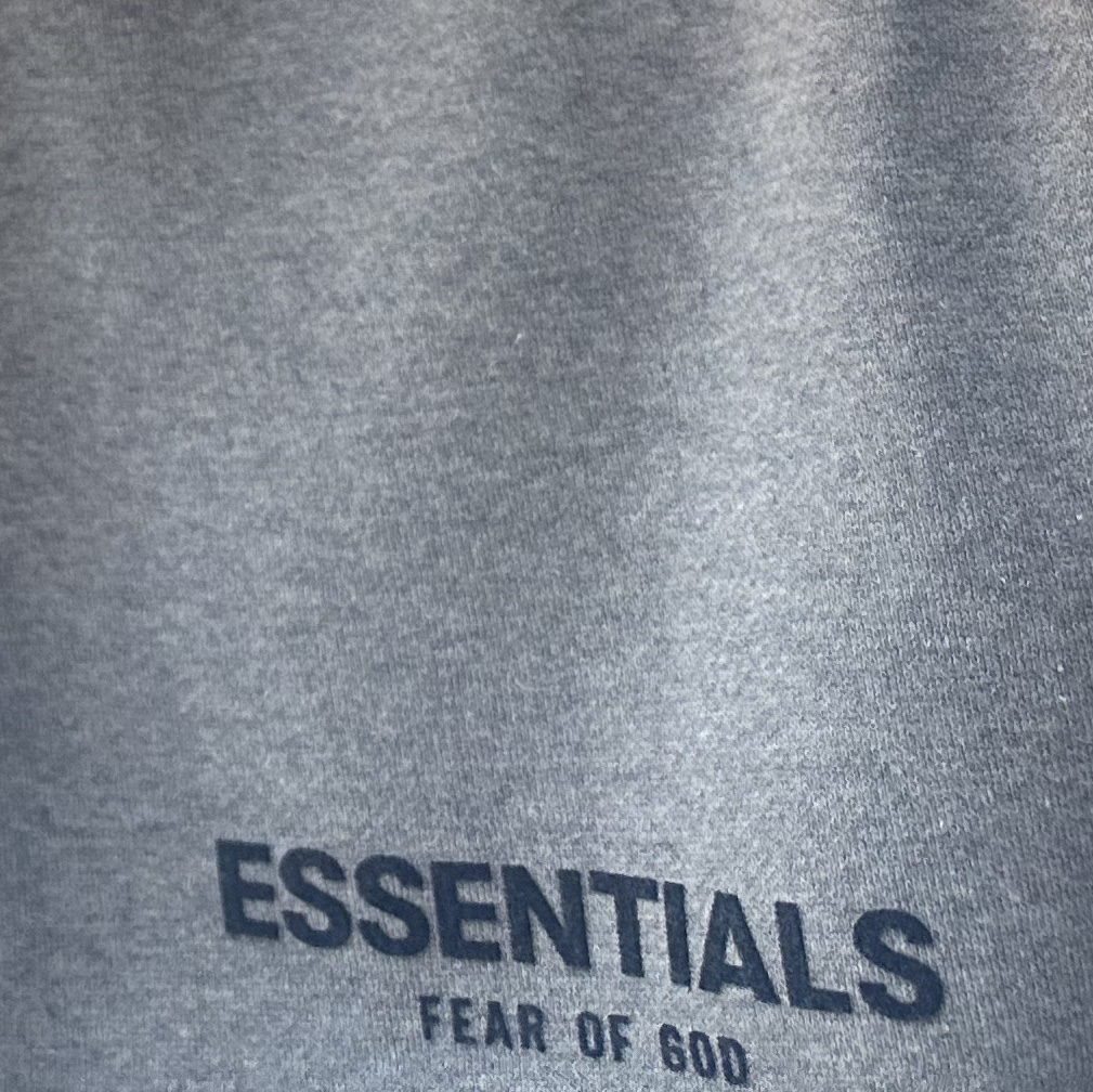 뿅 (@overrrun) 님의 게시물 | KREAM