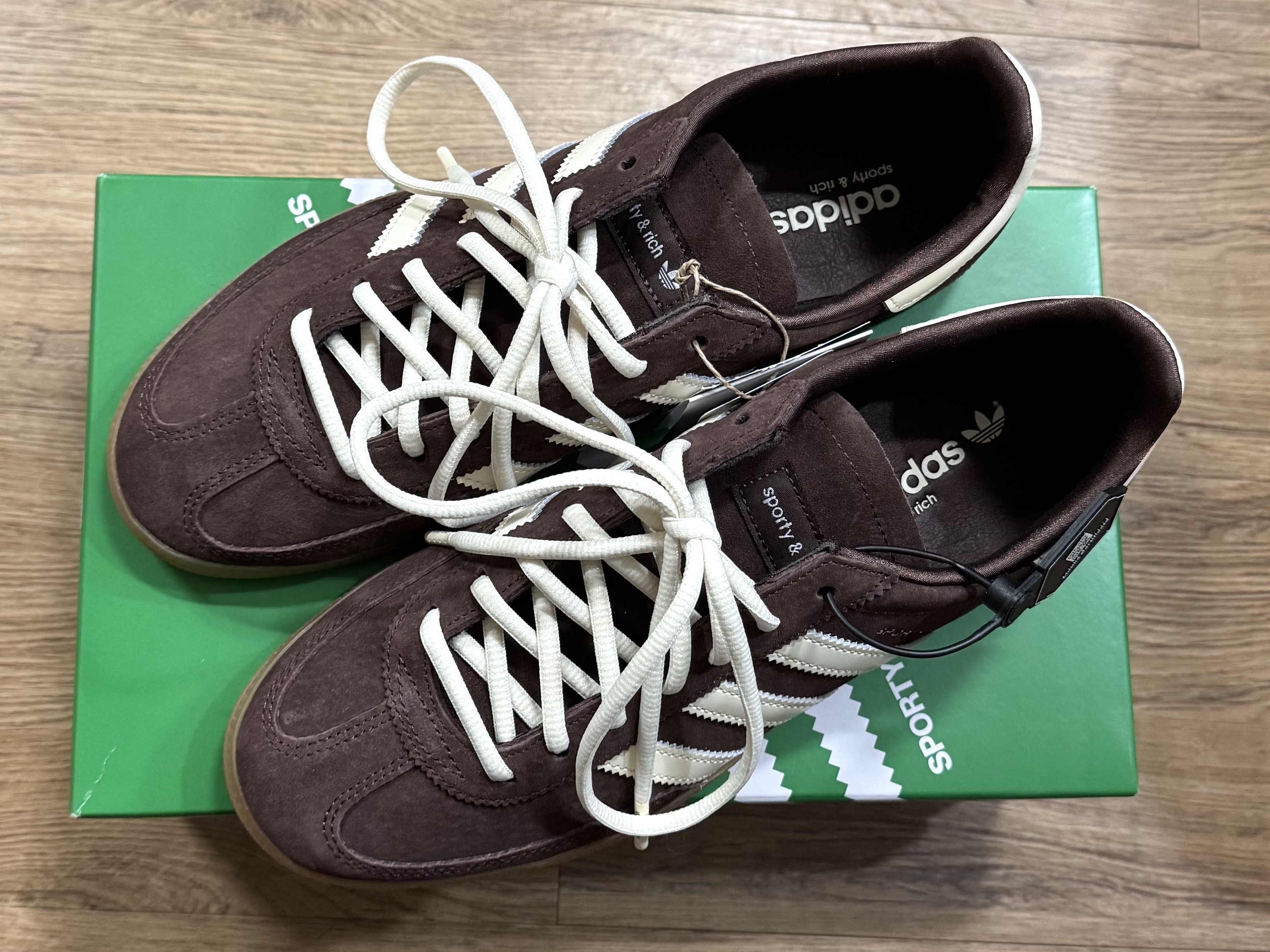 @jj_c._.1 (@jc2____) 님의 게시물 | KREAM