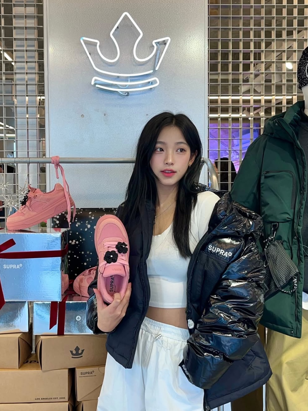 daily_shoot (@daily_shoot) 님의 게시물 | KREAM