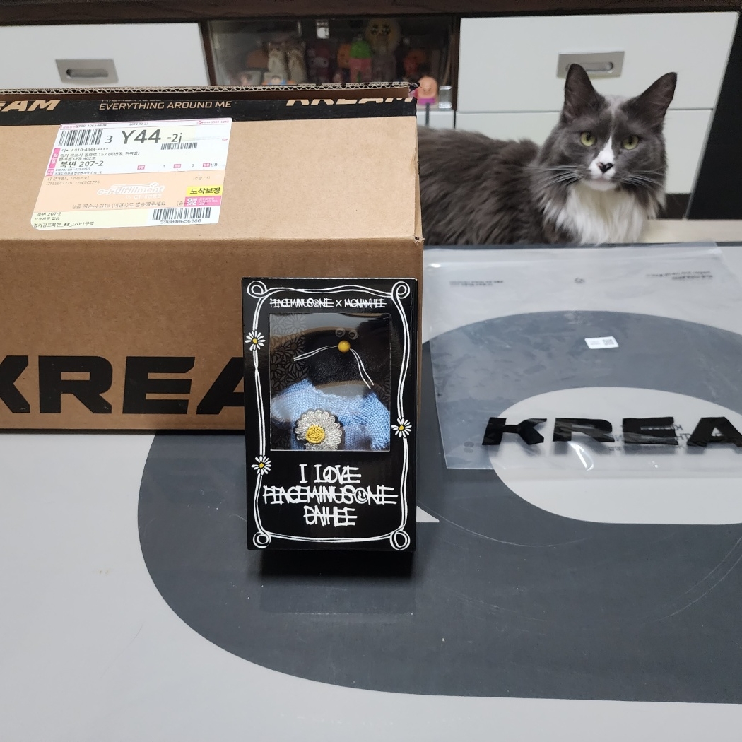 말랑카우맘 (@s5ooc2) 님의 게시물 | KREAM