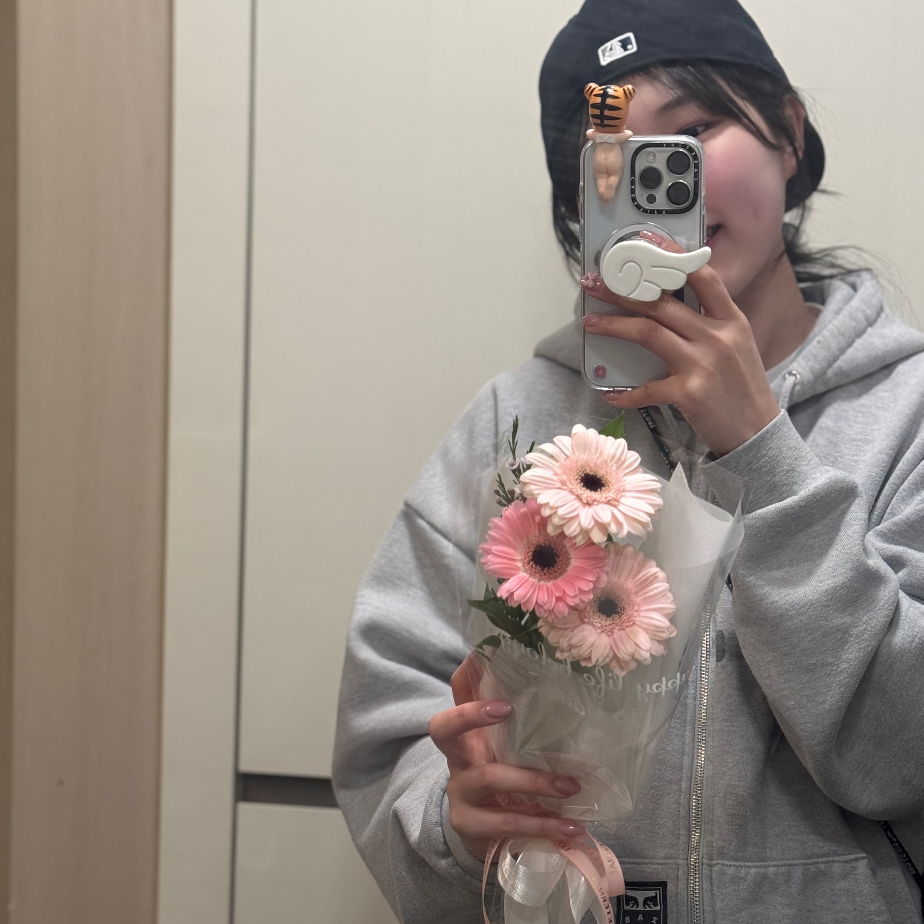 수방 (@s_ooooob) 님의 게시물 | KREAM