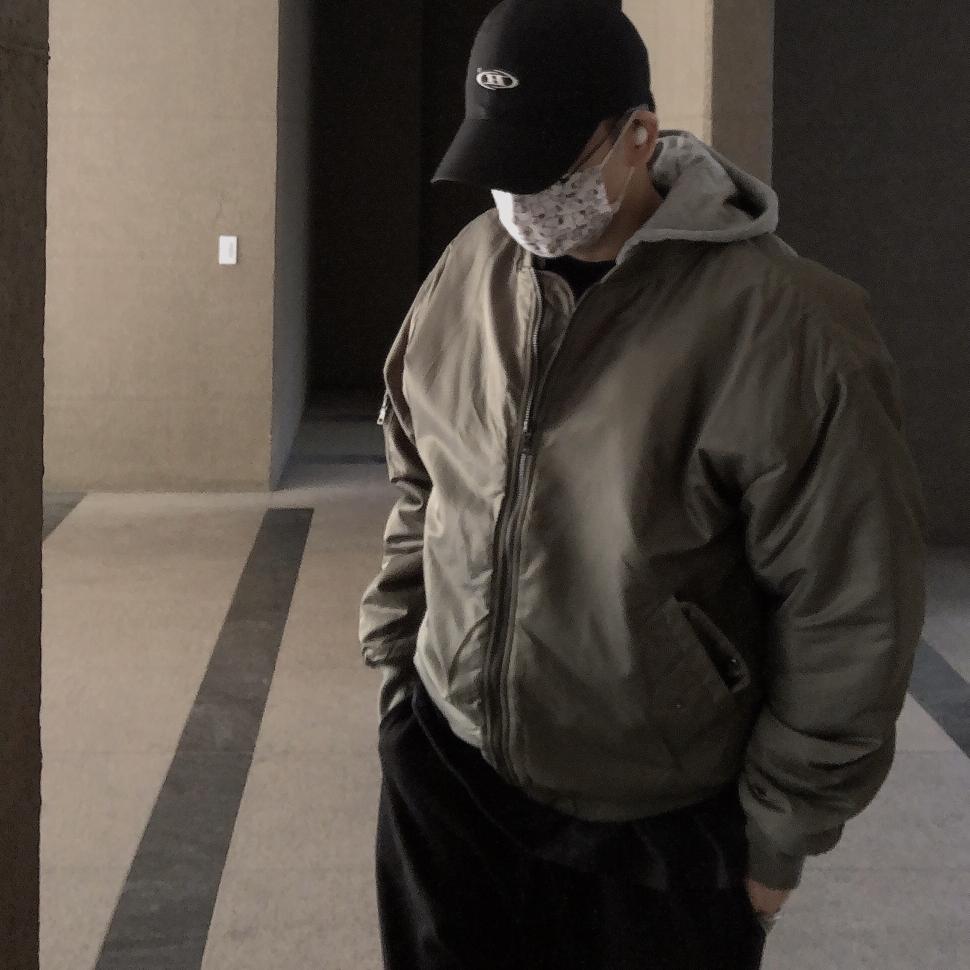 (@griff) 님의 게시물 | KREAM