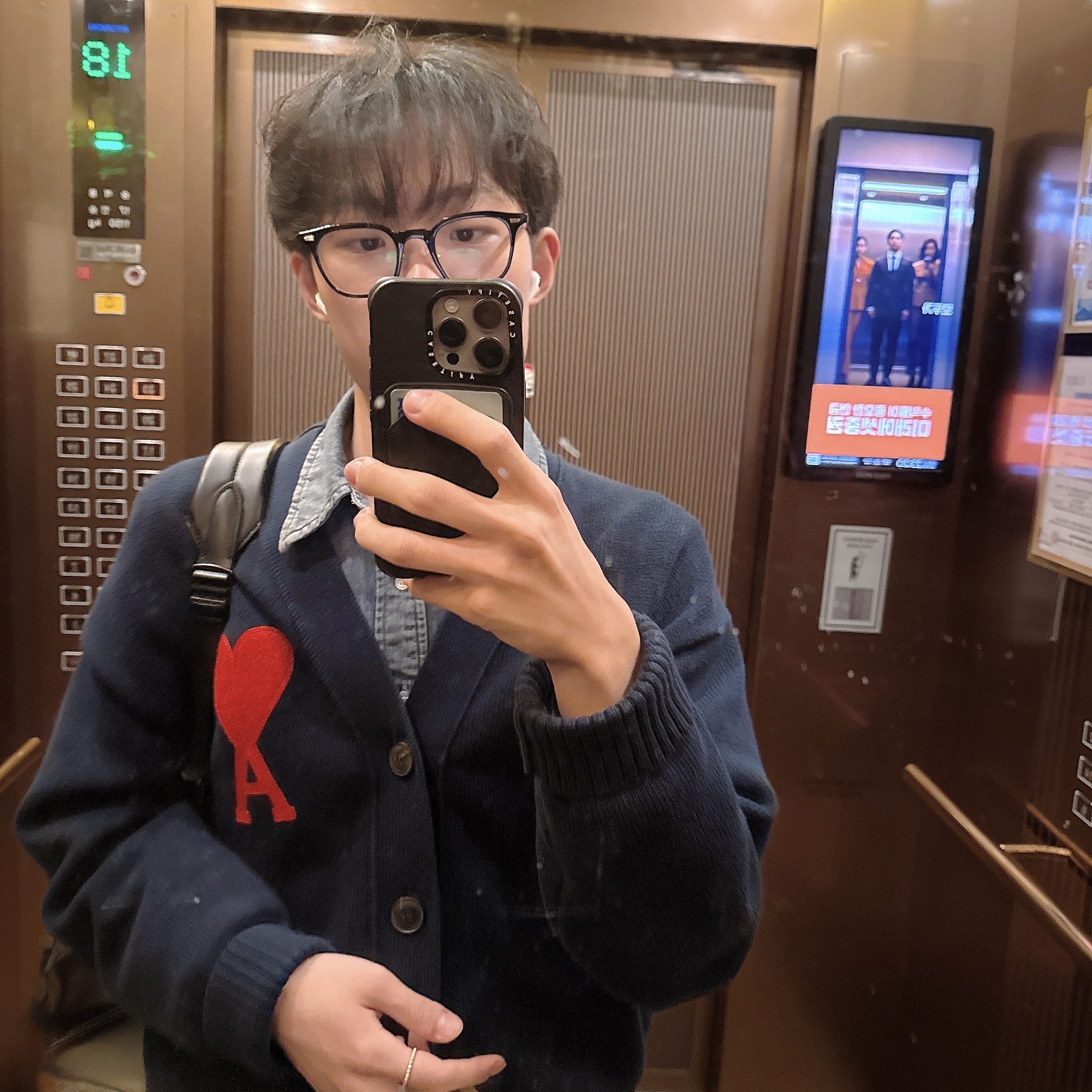 sporchshin (@super.son) 님의 게시물 | KREAM