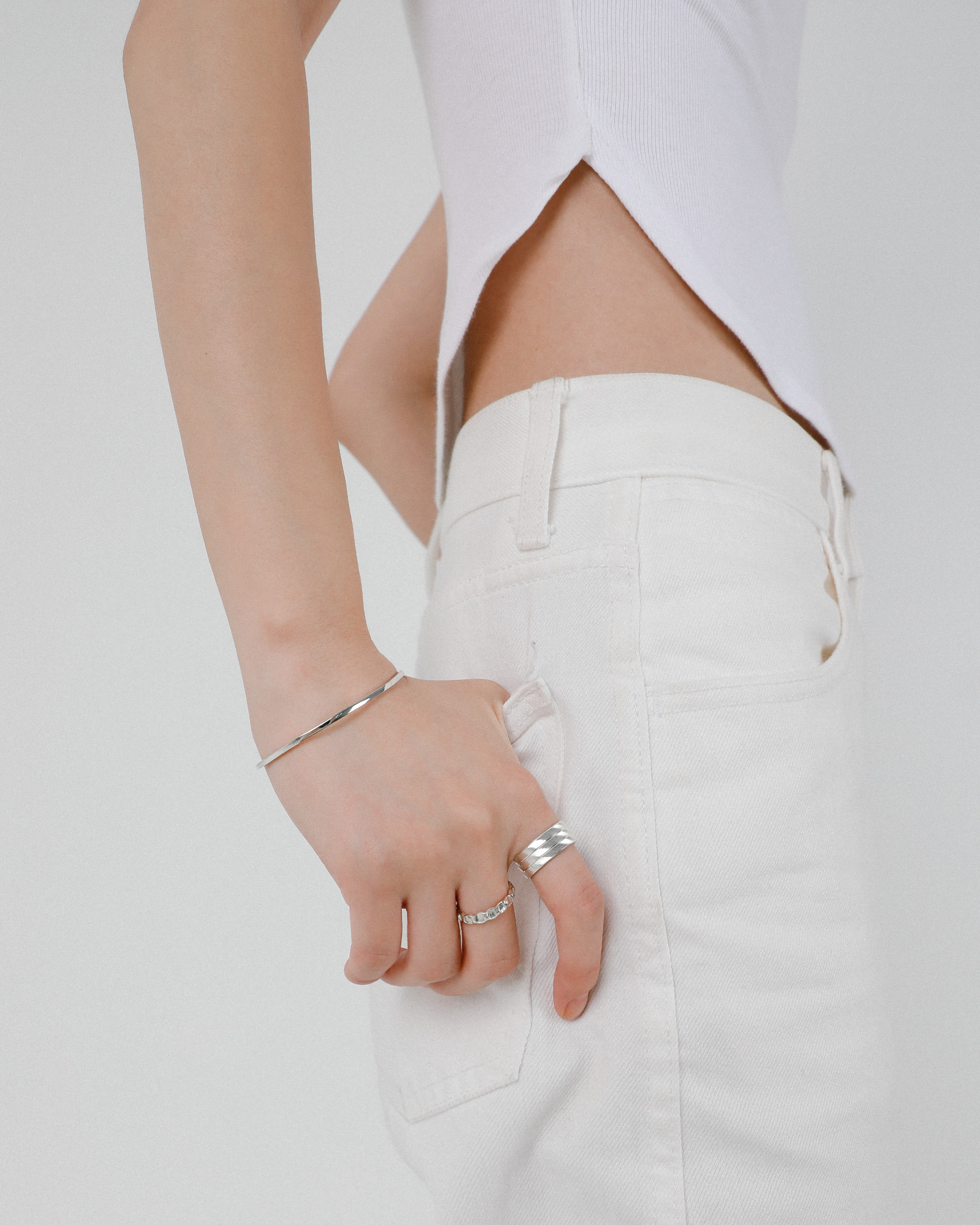 쿼르코어 단독 할인 | KREAM