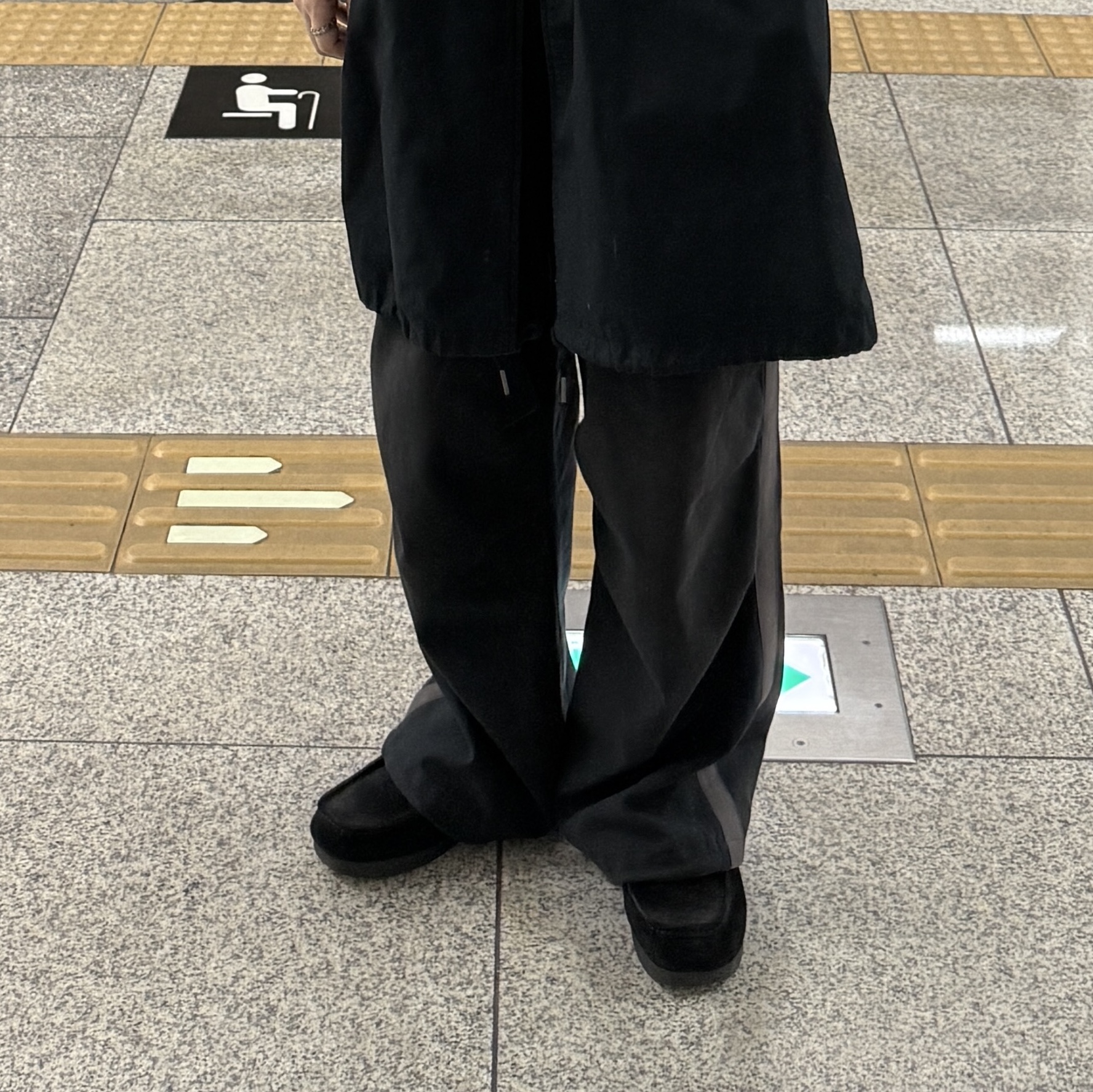 비갠뒤에비애 (@wigmadl) 님의 게시물 | KREAM