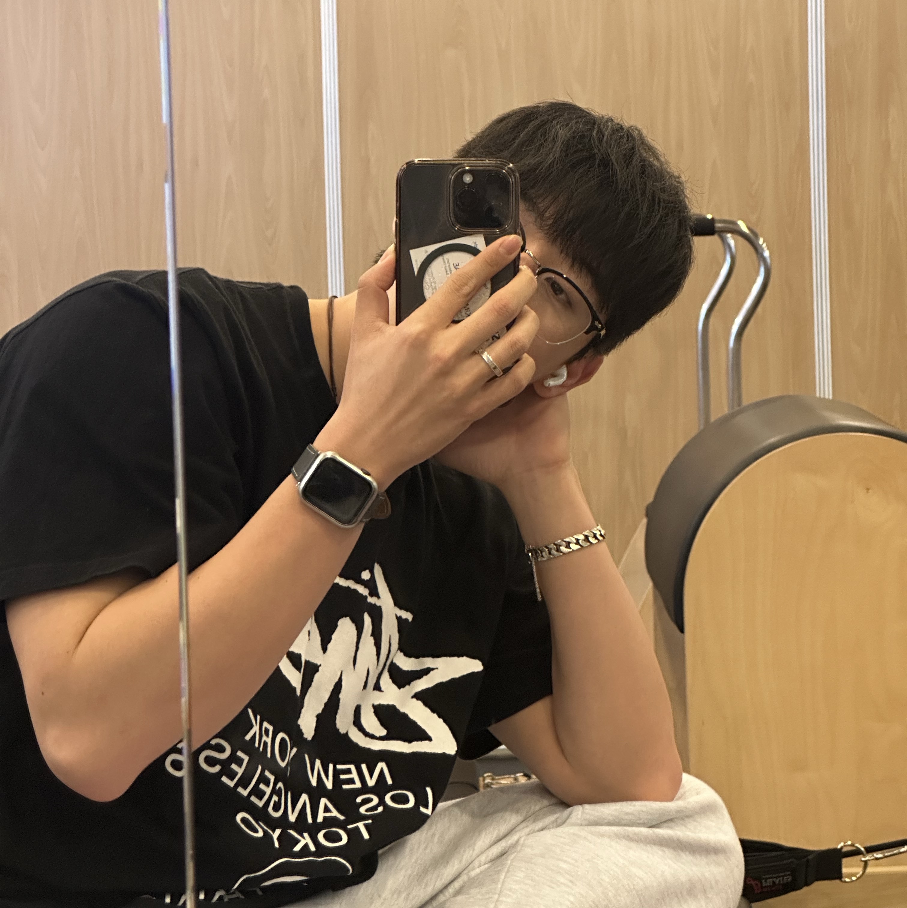 김지훈 (@jhunie_s) 님의 게시물 | KREAM