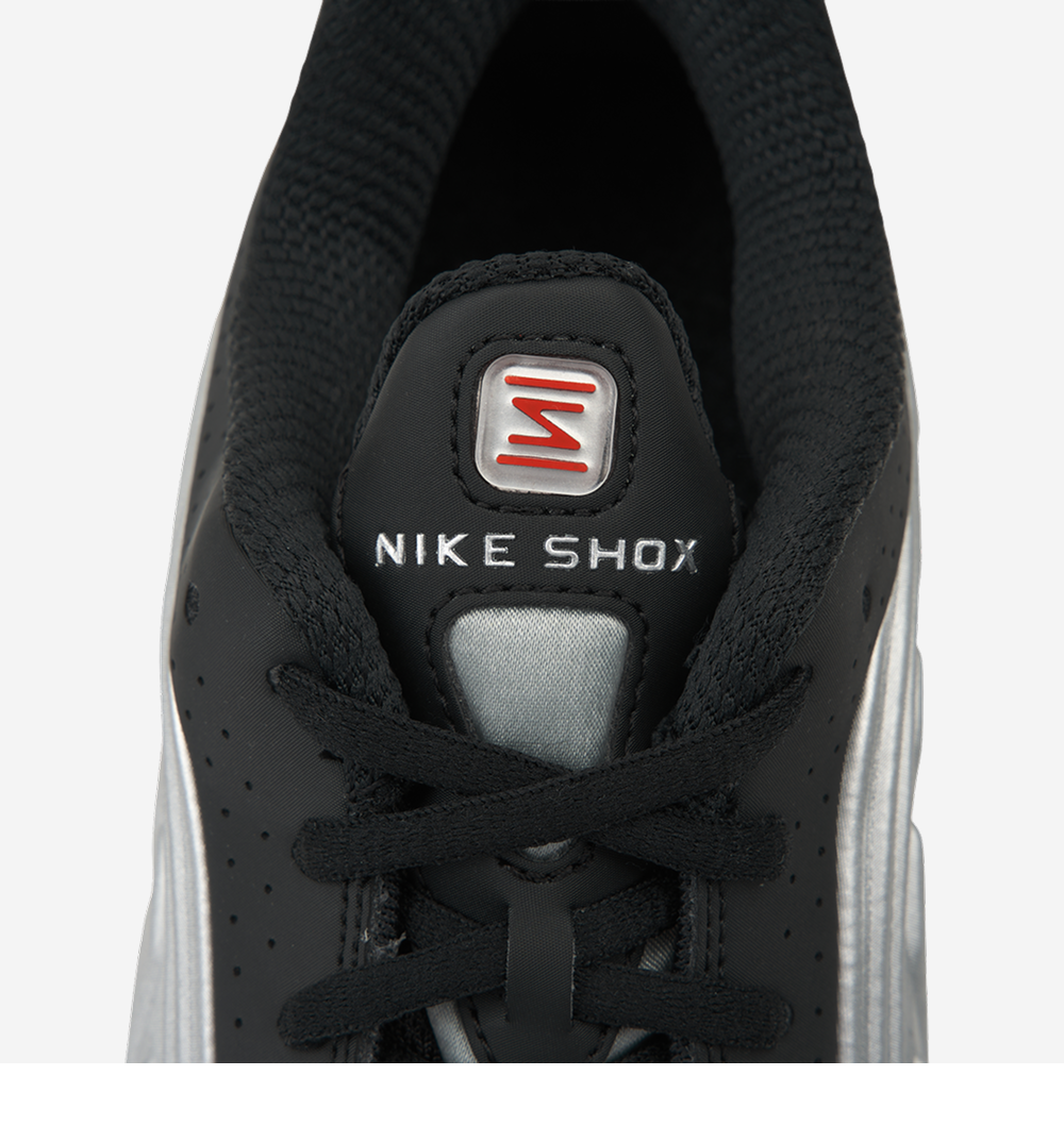 나이키 샥스 R4 메탈릭 실버 레드 | Nike | KREAM