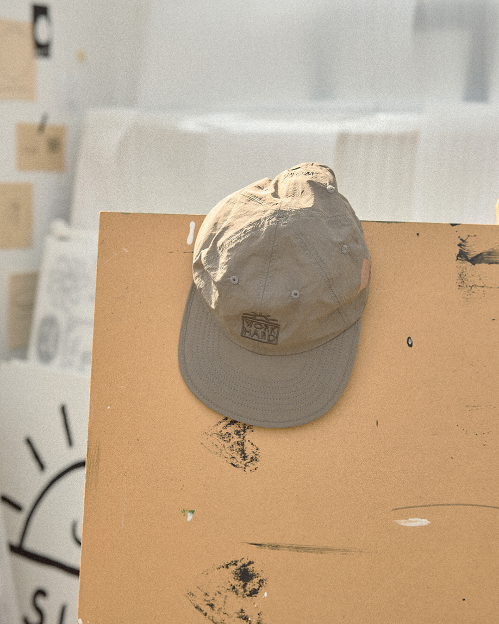 모이프 x 이나피스퀘어 워크 하드 캡 블랙 | moif | KREAM