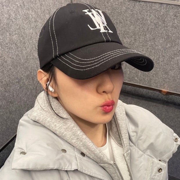 똥쓰 (@na_huya) 님의 게시물 | KREAM