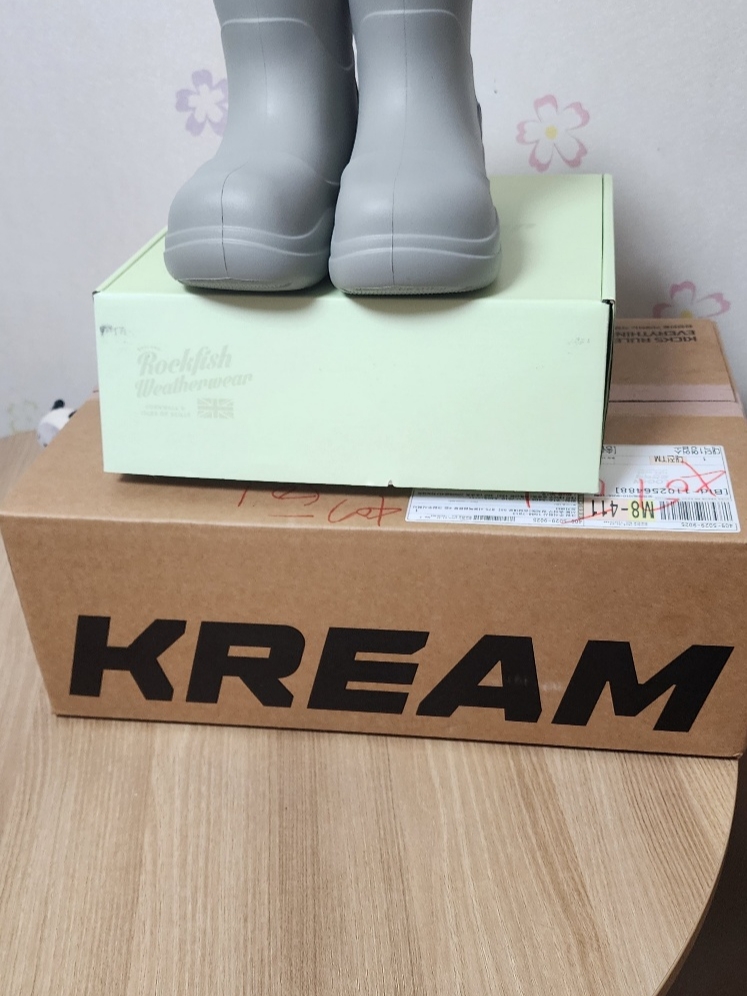 cion8284 (@uskdn1) 님의 게시물 | KREAM