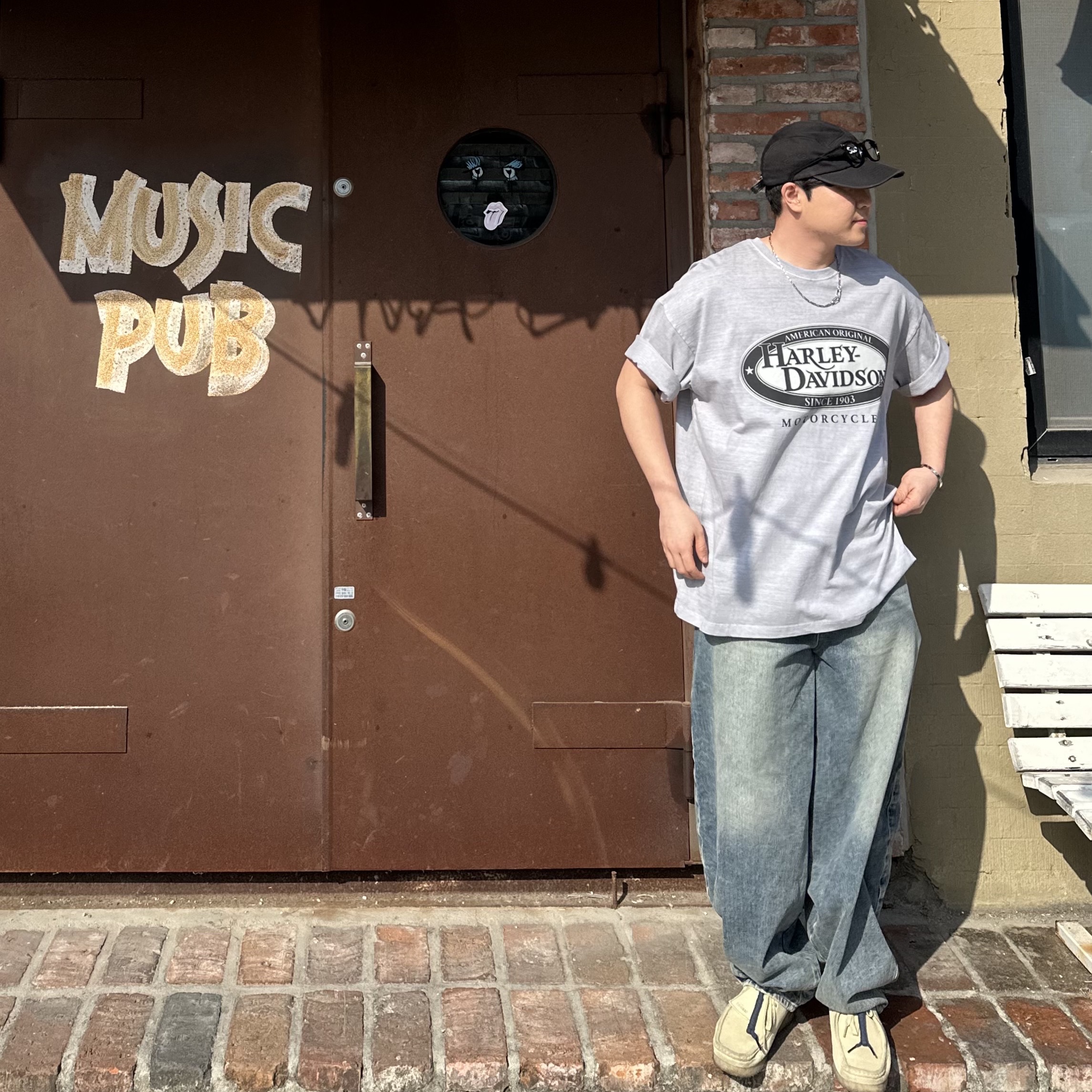 지원.e (@ji.won_e) 님의 게시물 | KREAM