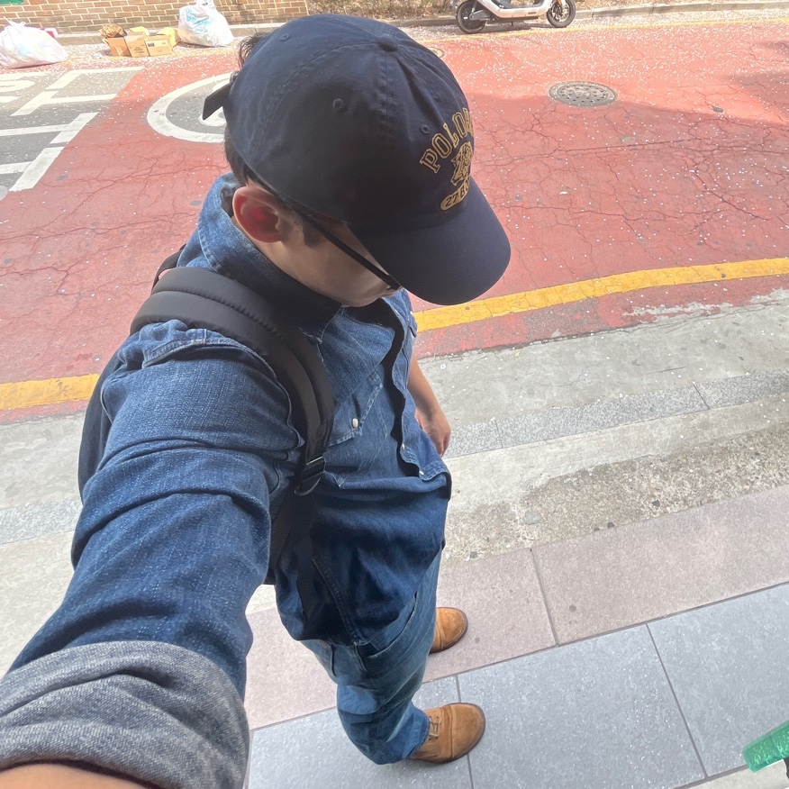 (@goraf) 님의 게시물 | KREAM