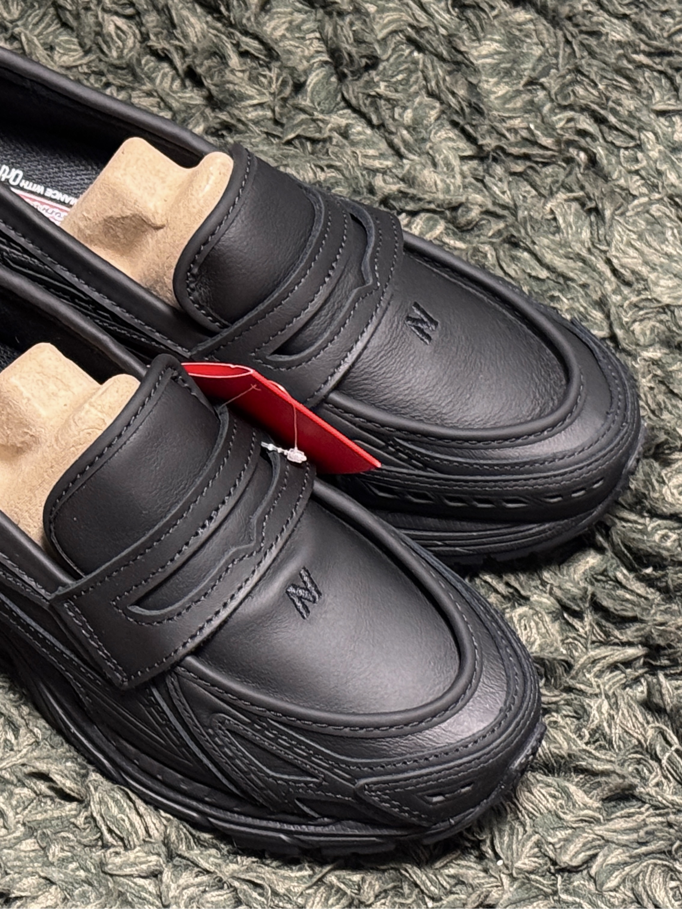 뉴발란스 1906L 블랙 | KREAM