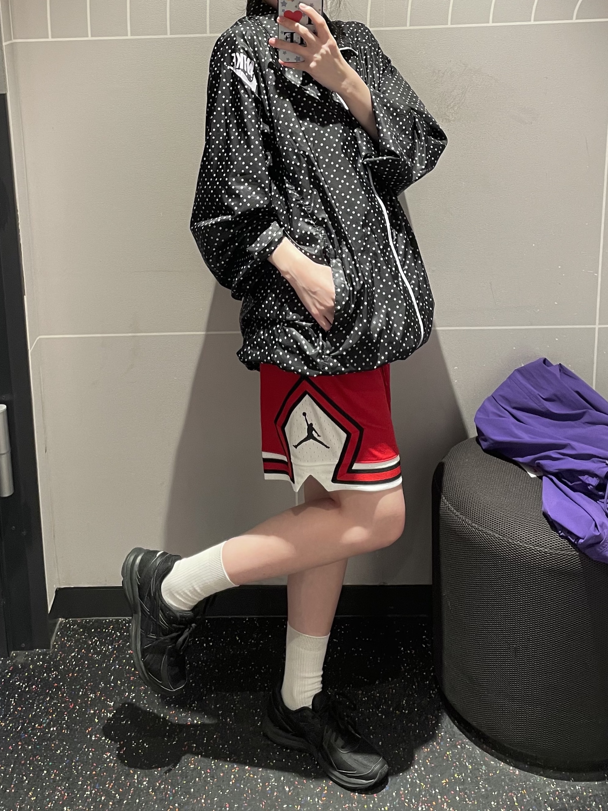 dan (@domantic) 님의 게시물 | KREAM