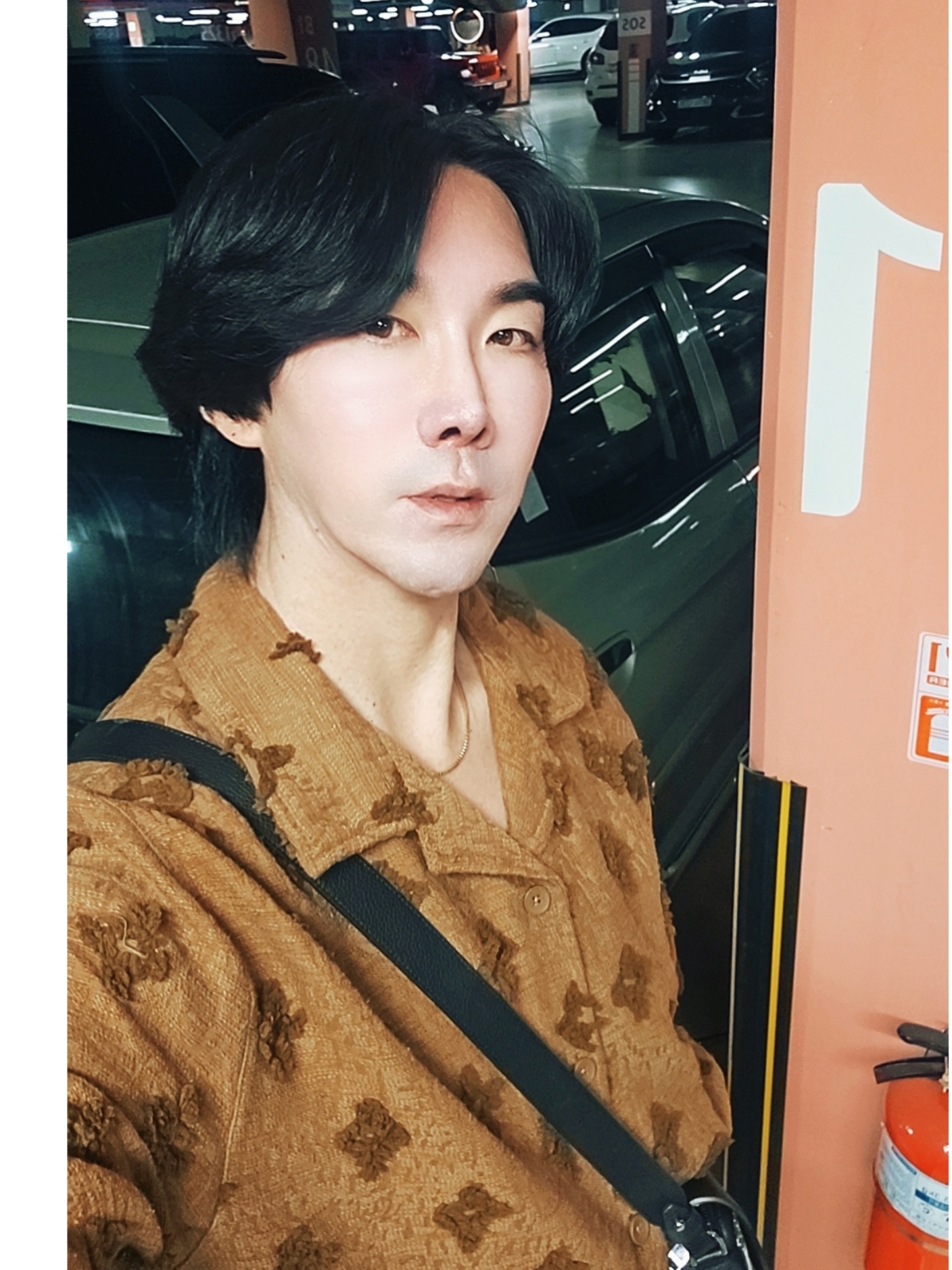 김 현 (@_kim_hyun_) 님의 게시물 | KREAM