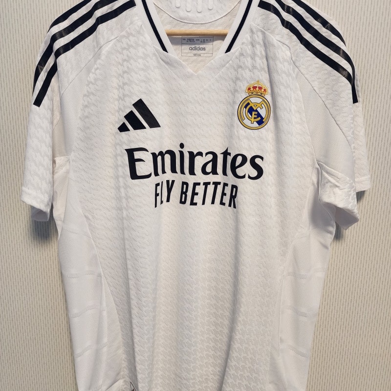 . (@jjayy74) 님의 게시물 | KREAM