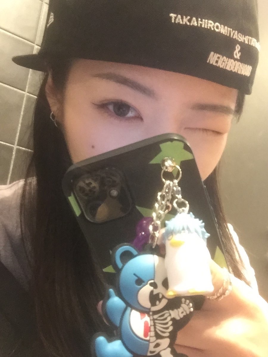 (@eundamn) 님의 게시물 | KREAM