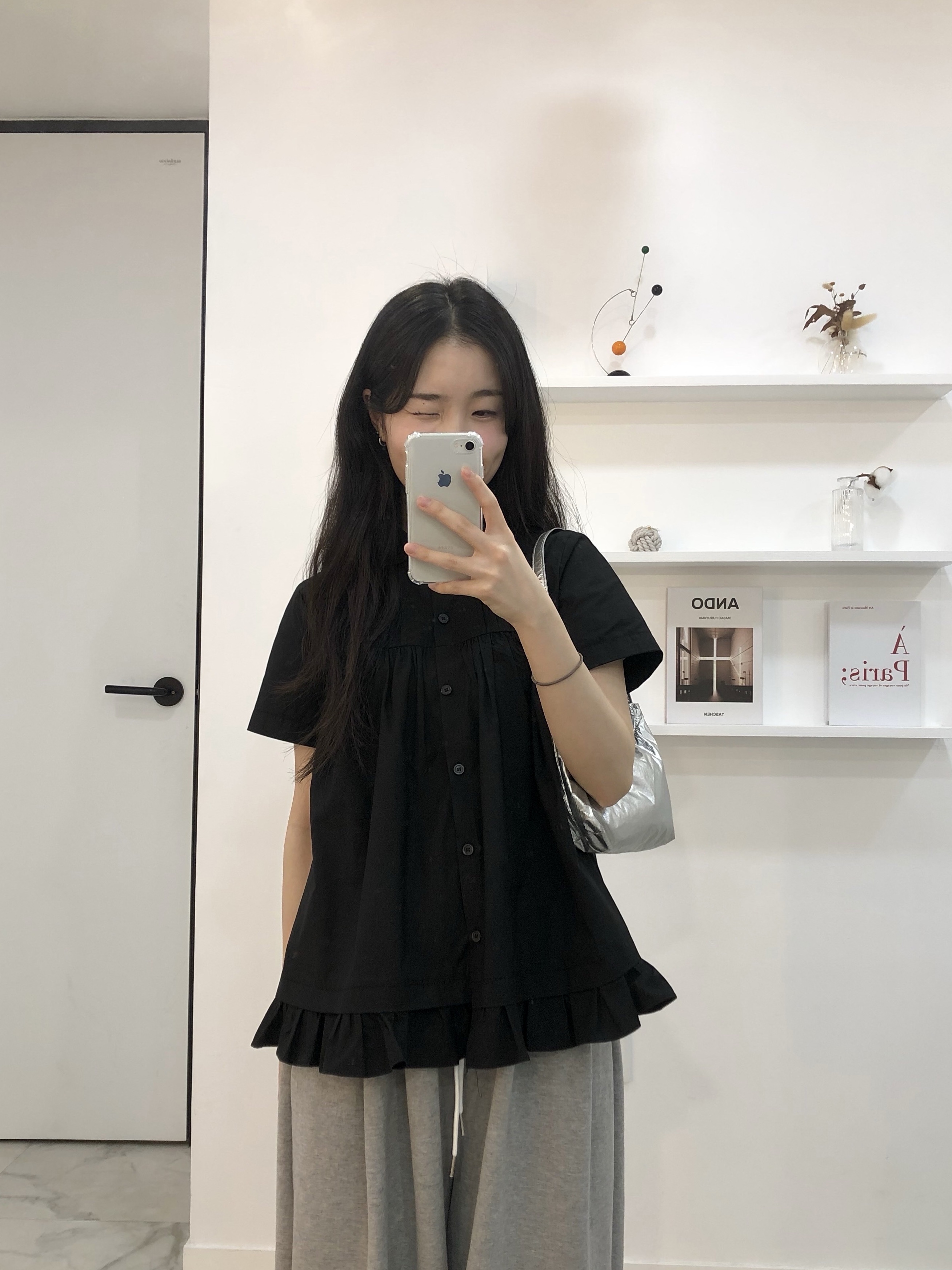 현주 (@05l15w) 님의 게시물 | KREAM