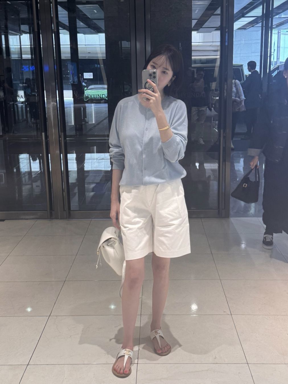 (@uu_love) 님의 게시물 | KREAM