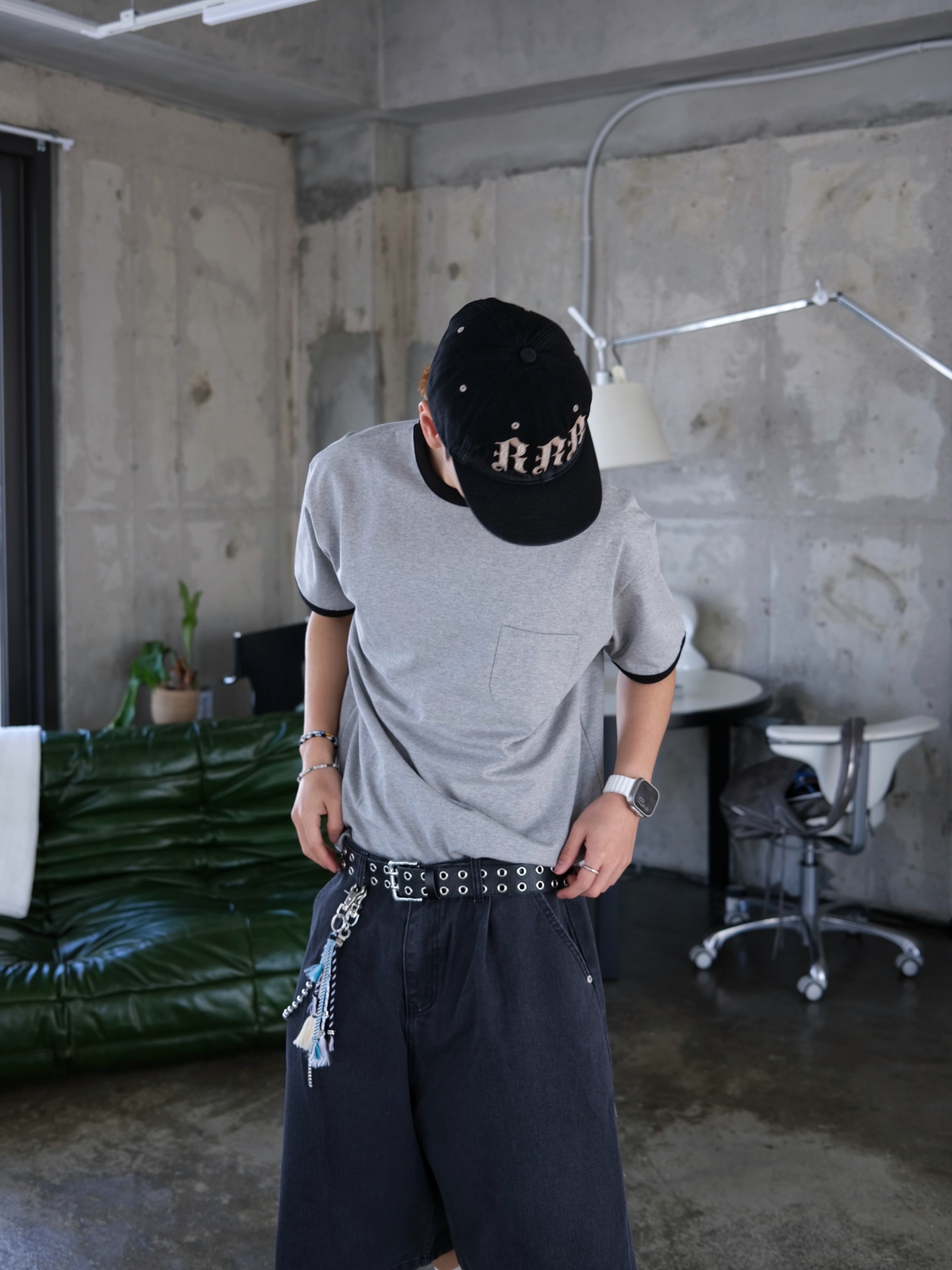 정동수 (@_dong.su) 님의 게시물 | KREAM