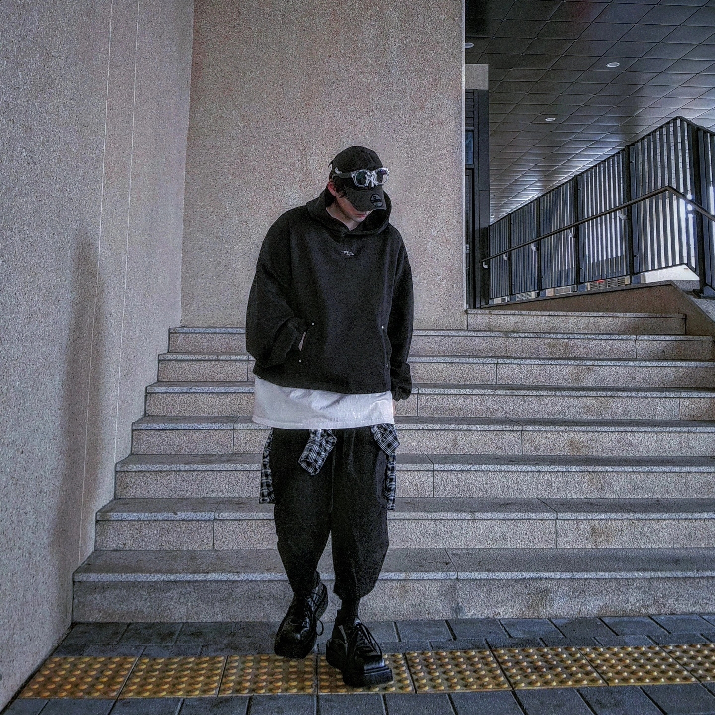 이정엽 (@vlackelmo) 님의 게시물 | KREAM