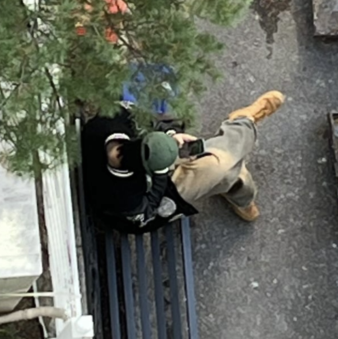 인생의 반을 함께한 | KREAM