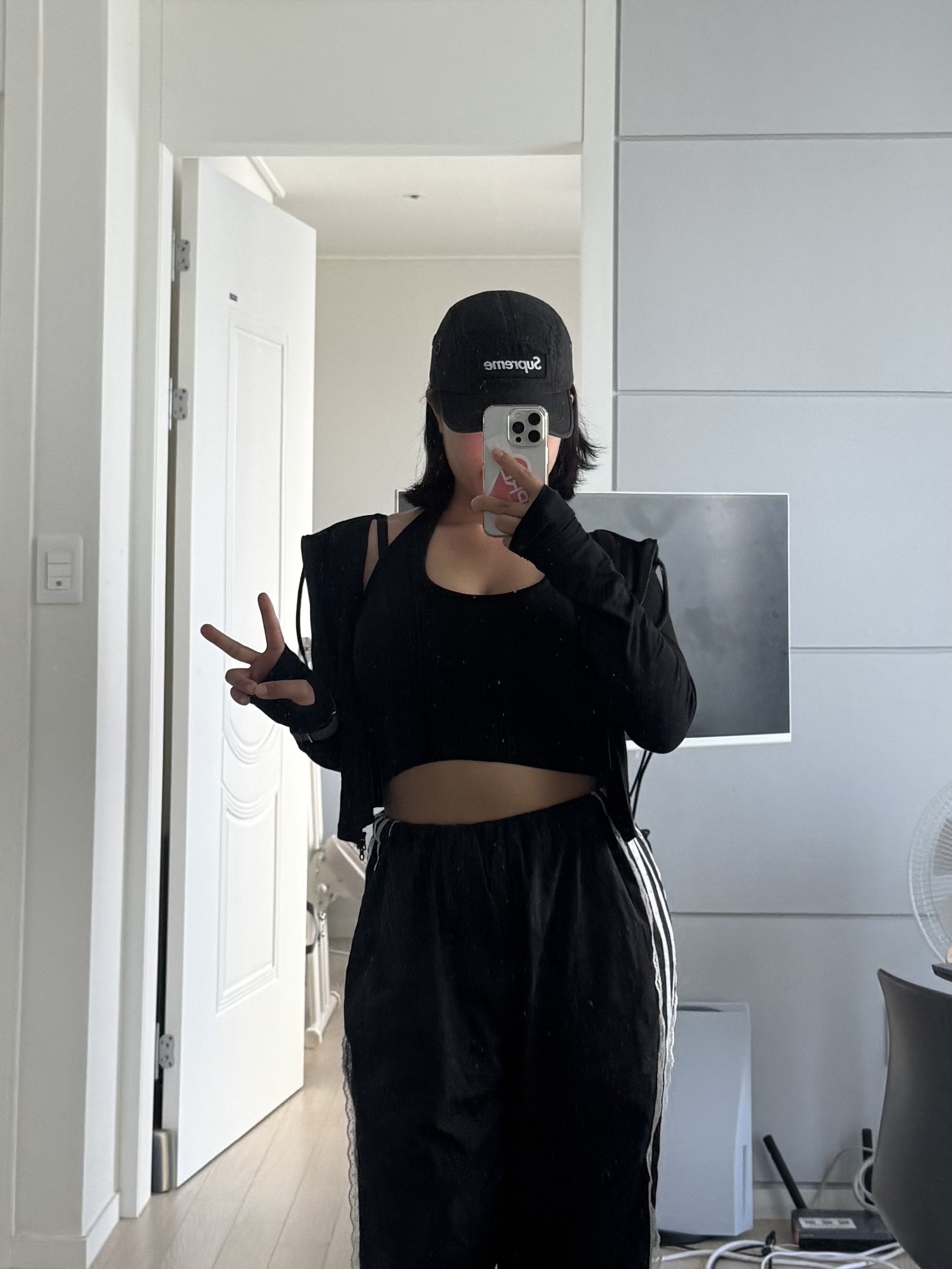 wheniiiwas (@wheniiiwas) 님의 게시물 | KREAM