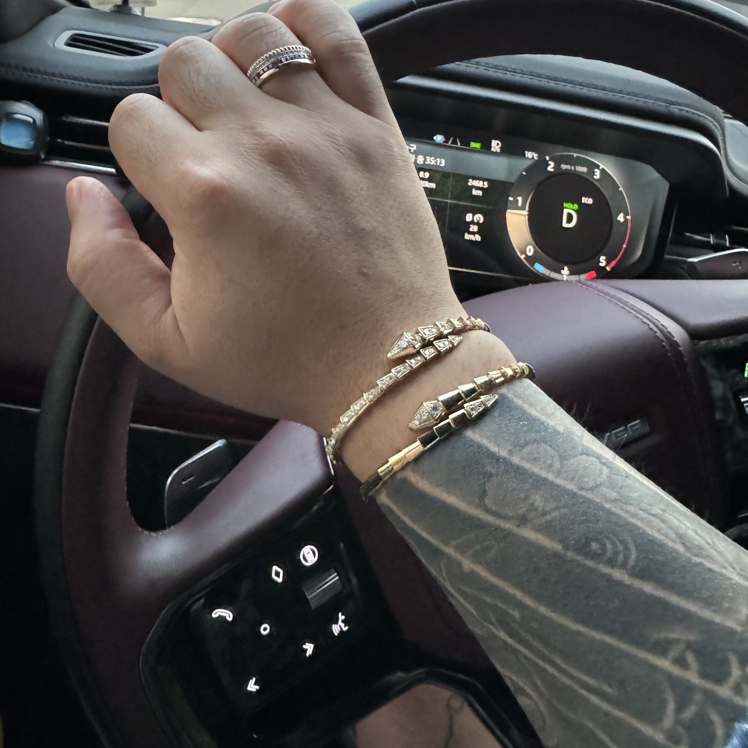 acuraregend (@free_dive) 님의 게시물 | KREAM