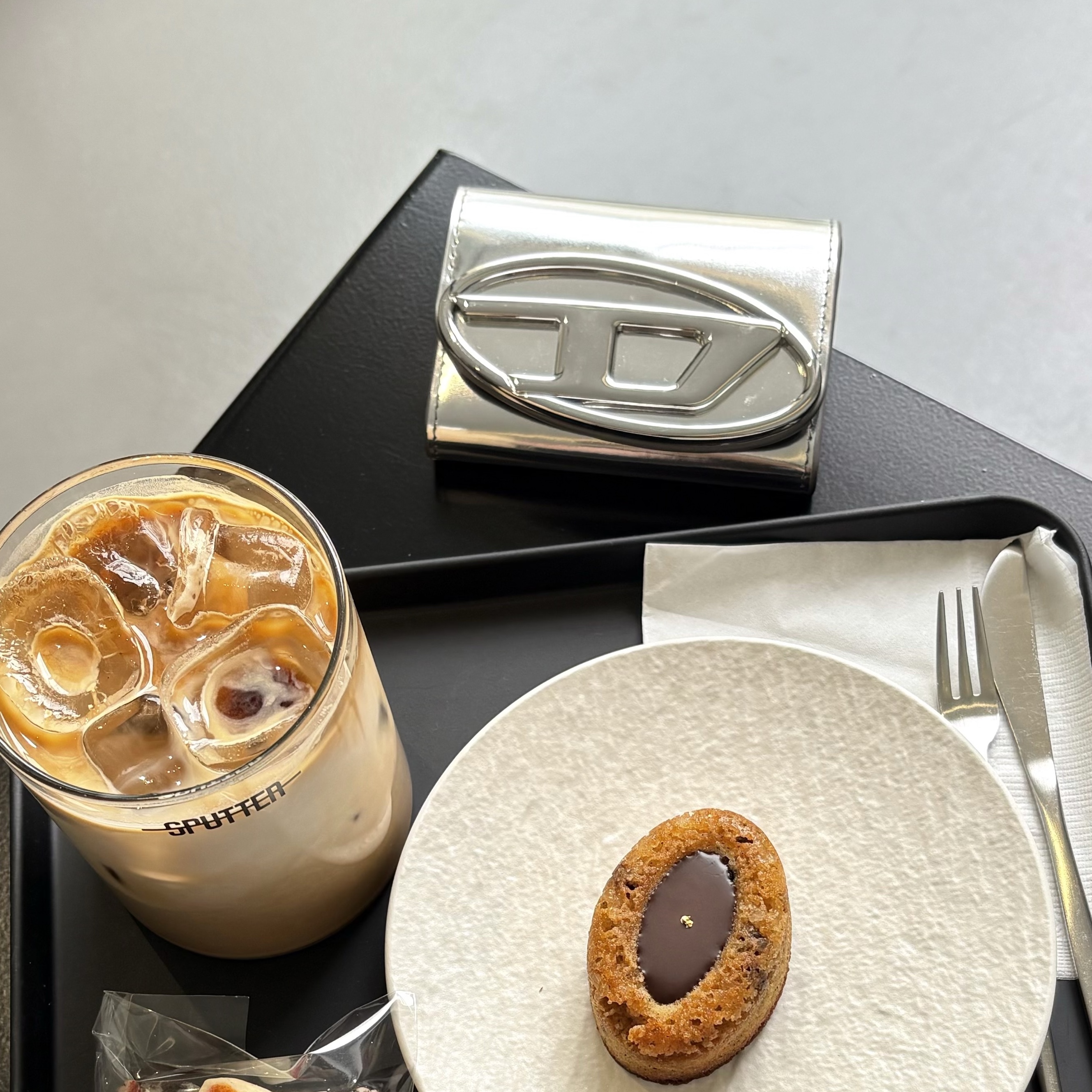 디젤1DR Bi-Fold ziplii | KREAM