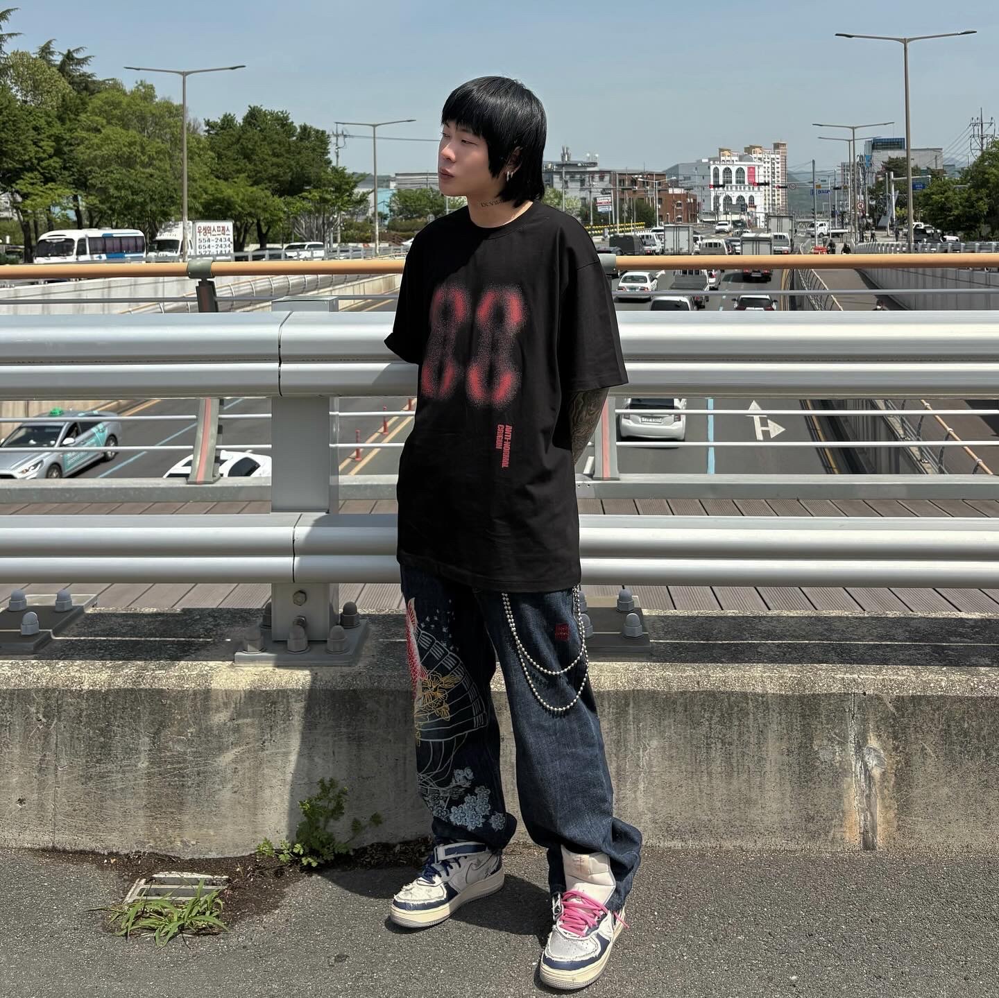 징기 (@jingy) 님의 게시물 | KREAM