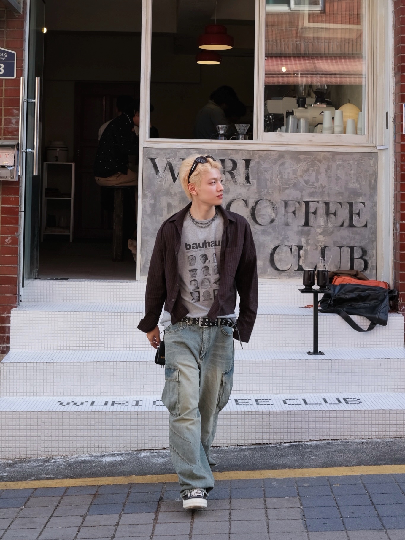 정동수 (@_dong.su) 님의 게시물 | KREAM