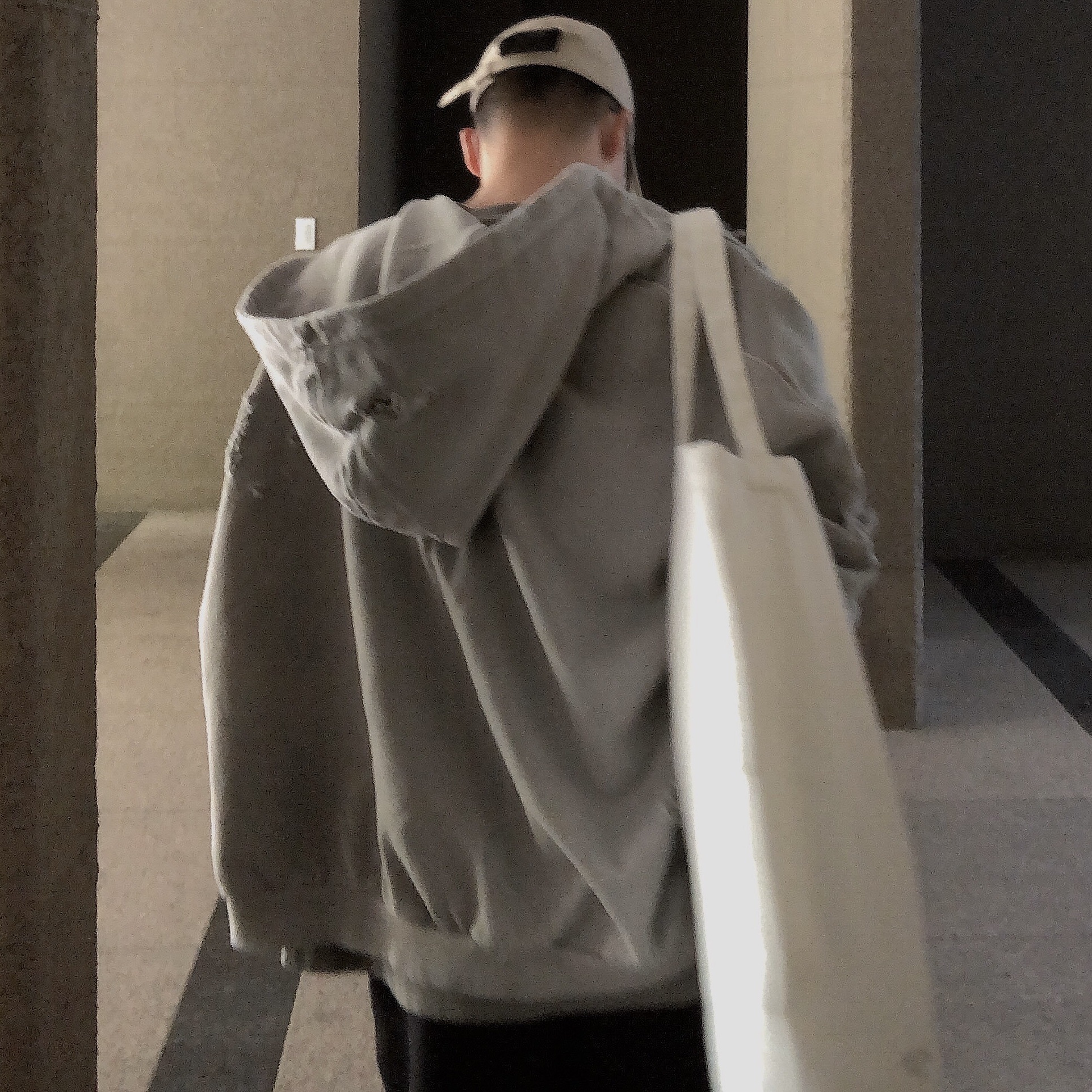 (@griff) 님의 게시물 | KREAM